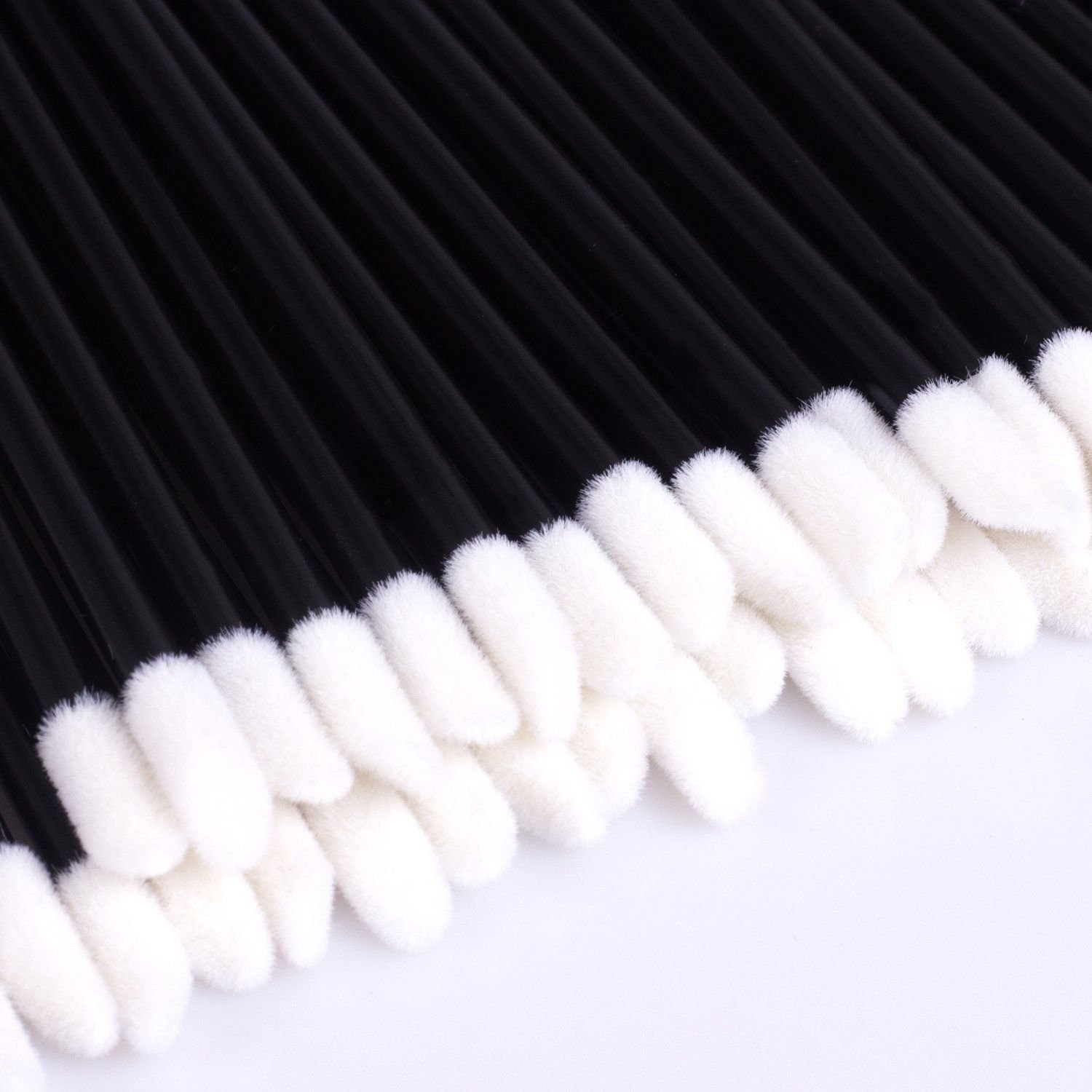 Disposable Lipstick Wands Applicators 600pcs - Disposable Lip Brushes Disposable Lip Wands ECBASKET Lipgloss Applicators Tester Wands Disposable Makeup Applicators Makeup Brushes Tool Kits Black