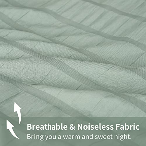 AveLom Sage Green Seersucker King Comforter Set (104x90 inches), 3 Pieces - 100% Soft Washed Microfiber Lightweight Comforter with 2 Pillowcases, All Season Down Alternative Comforter Set for Bedding