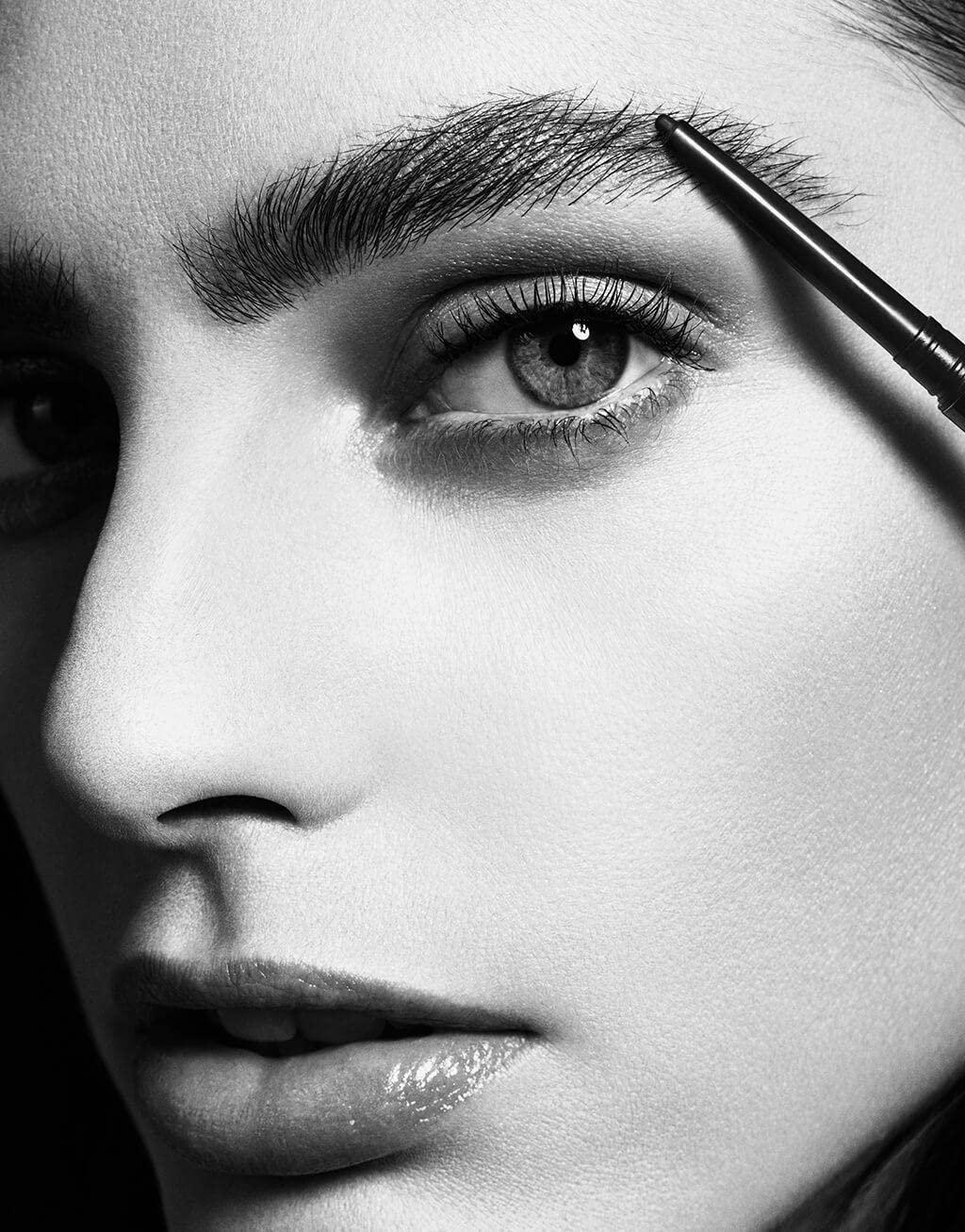 Hourglass- Brow Micro Sculpting Pencil- Soft Brunette