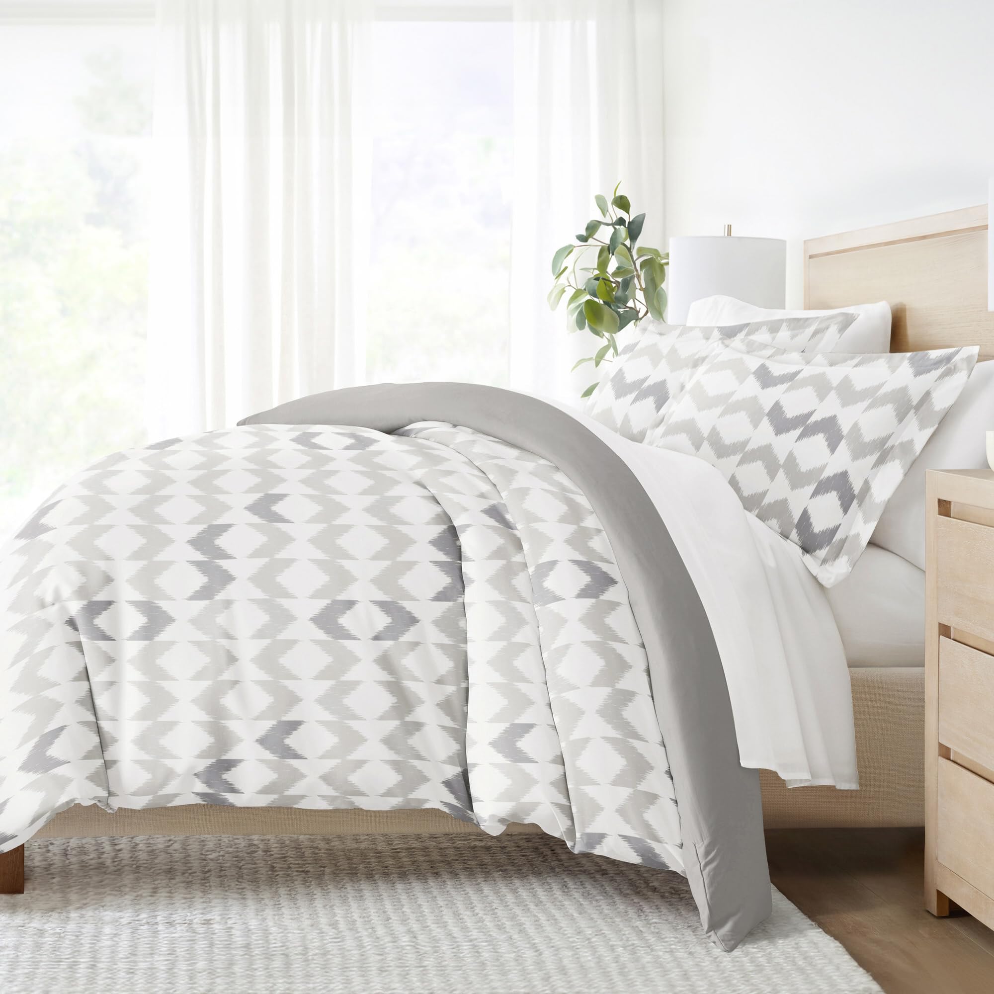 LINEN MARKET Duvet Cover Queen (Light Gray) - Experience Hotel-Like Comfort with Unparalleled Softness, Exquisite Prints & Solid Colors for a Dreamy Bedroom - Queen Duvet Cover Set with 2 Pillow Shams