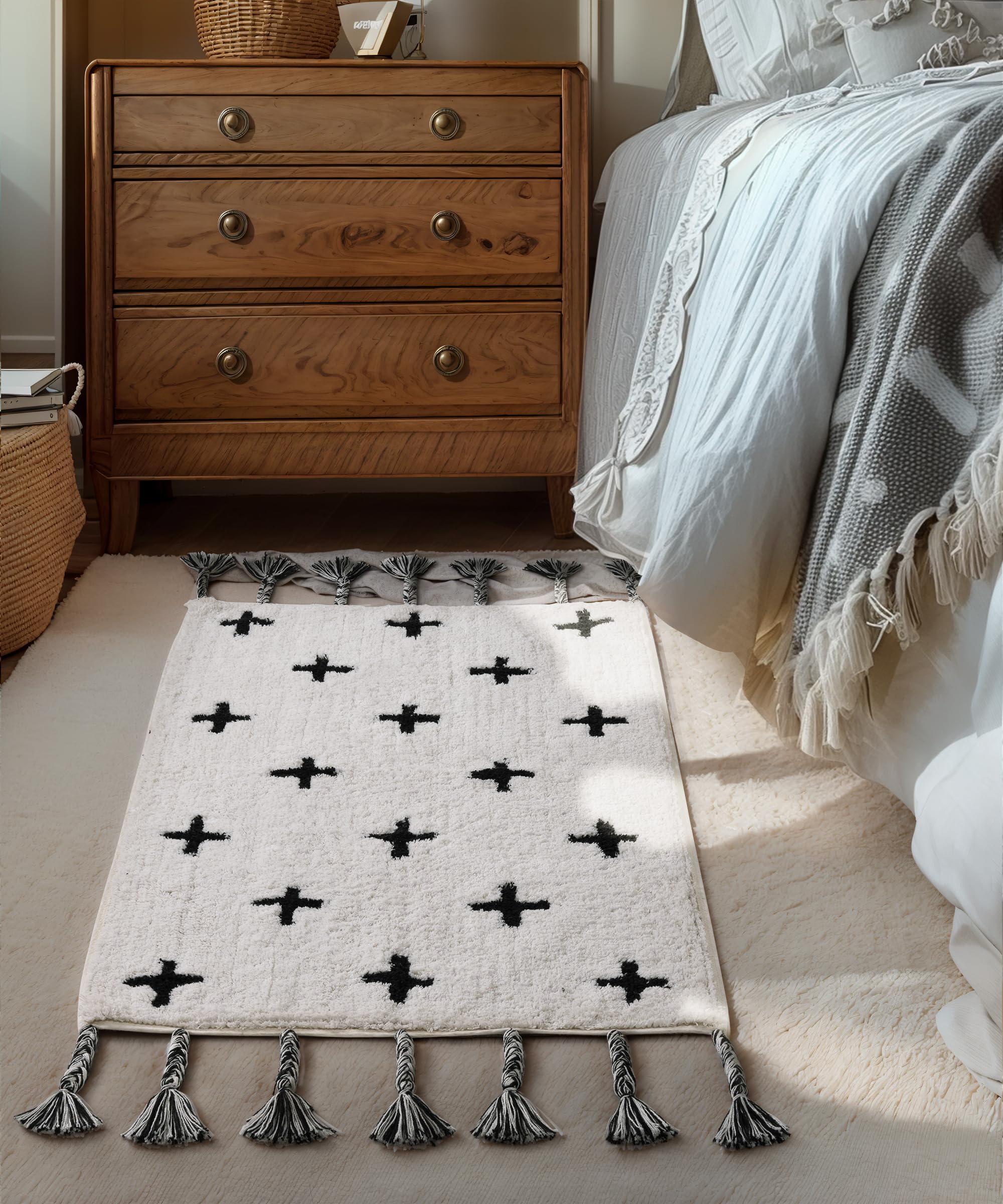 SUMGAR 2x3 Entryway Rugs Washable Small Rug Black White Boho Bath Mat Modern Cute Rugs for Bedroom Living Room Bathroom Patio Rug Carpet Cotton