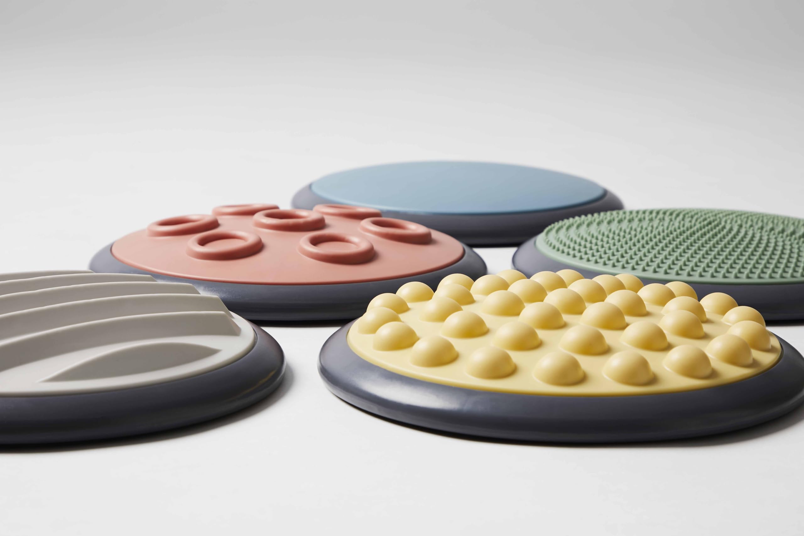 GONGE Tactile Sensory Discs - Set of 10 Textured Stepping Discs, Sensory Exploration, Cognitive Development - Includes Blindfold - Ages 1 and up - Nordic