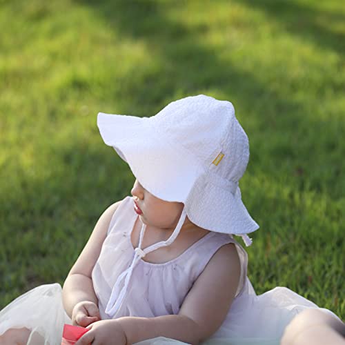 DASMINI Baby & Toddler Wide Brim Sun Hats UPF 50+ Sun Protection Bucket Cap Cute Adjustable Hat (wht Seersucker, 0-6M)