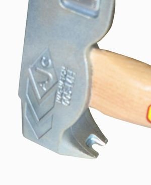 AJC Hatchet MWT-005-MH 17oz Magnet Roofing Hatchet