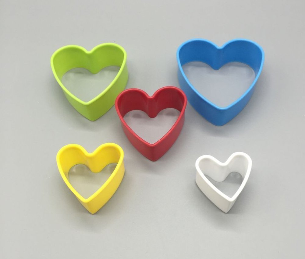 AKOAK 1 Set of 5 Pcs Heart-Shaped Cookie Cutters, Food Grade Plastic Different Size,Multi-color and Random