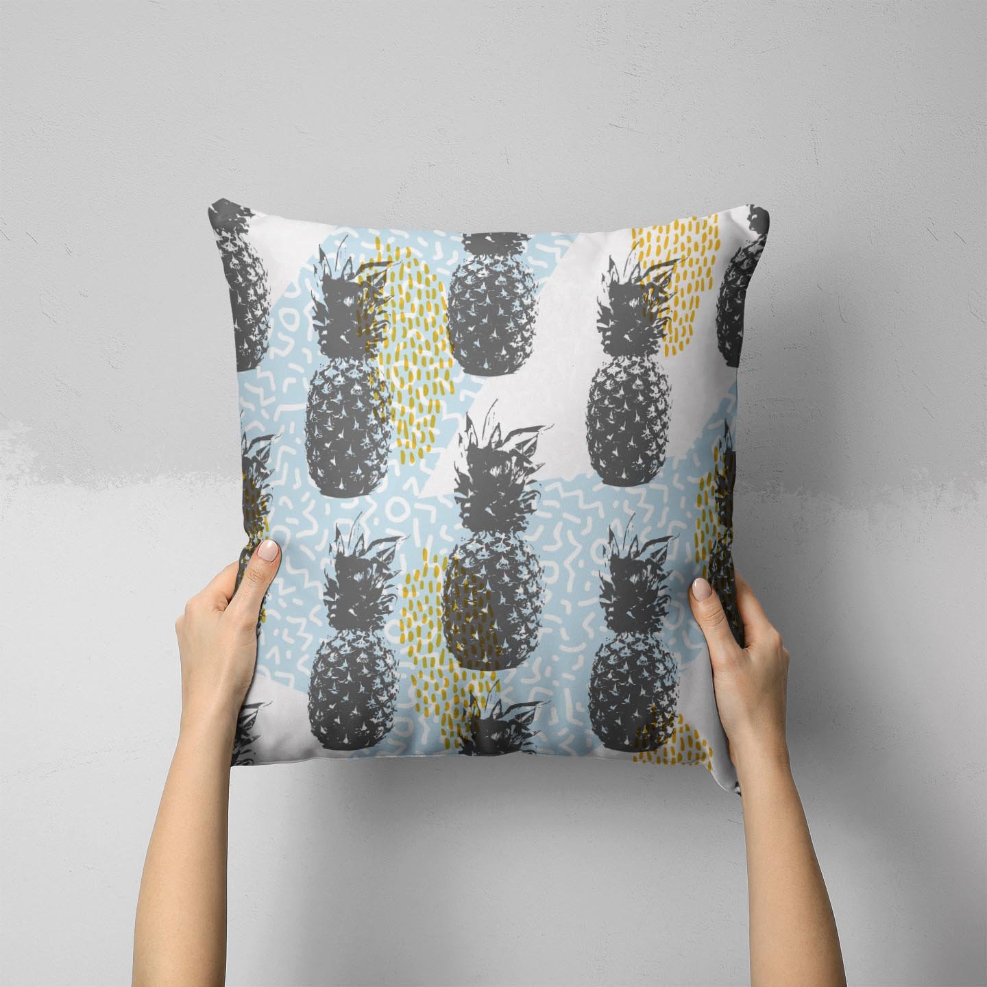 iiRov Summer Design Ink-Fuzed Decorative Throw Pillow - Retro Summer Pineapple v5
