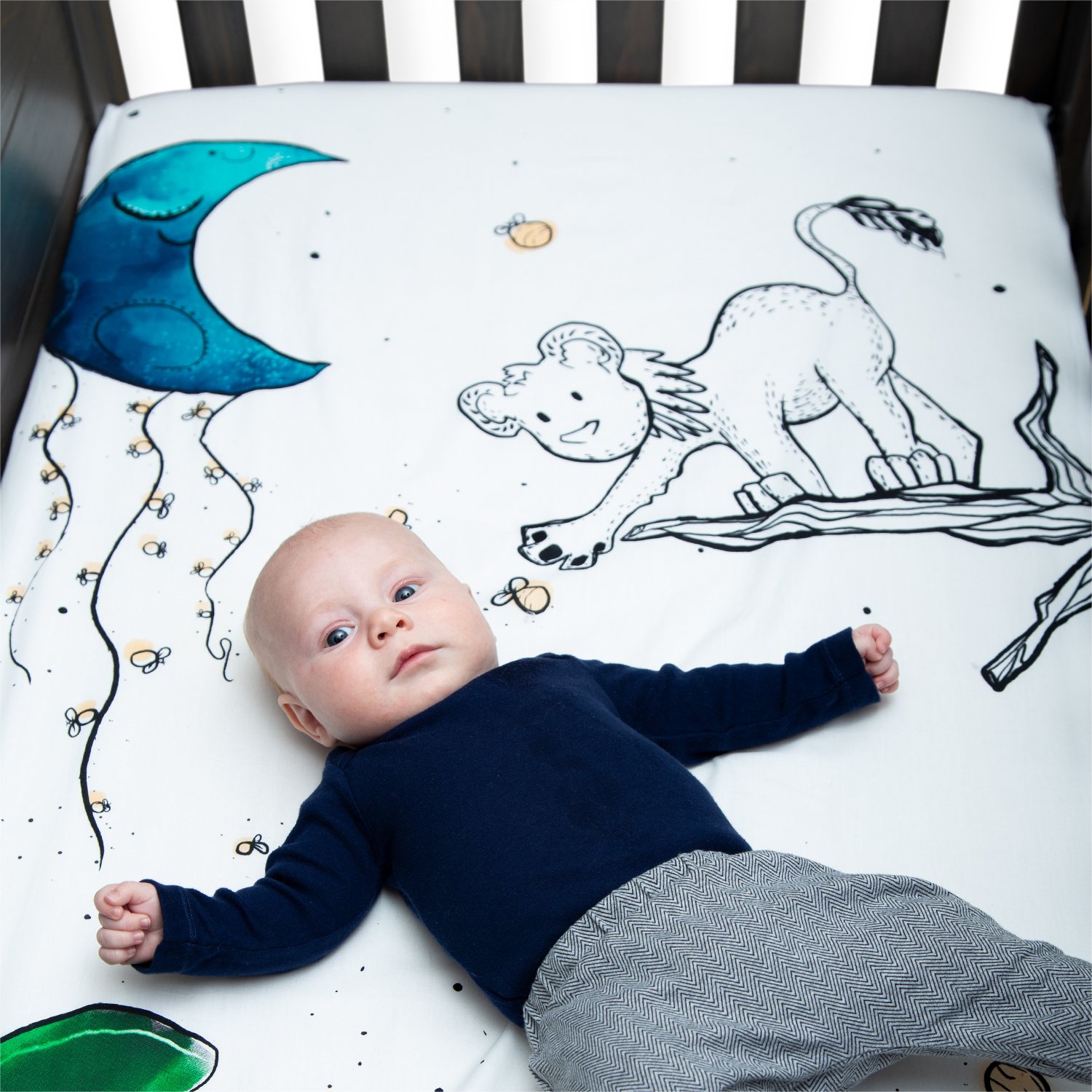 JumpOff Jo - Baby Bundle: Baby Crib Mattress Sheet & 24 Milestone Cards - Photoshoot Props, Soft Cotton Crib Sheets, Breathable, Fits Standard Crib, 28"x52", Liohearted