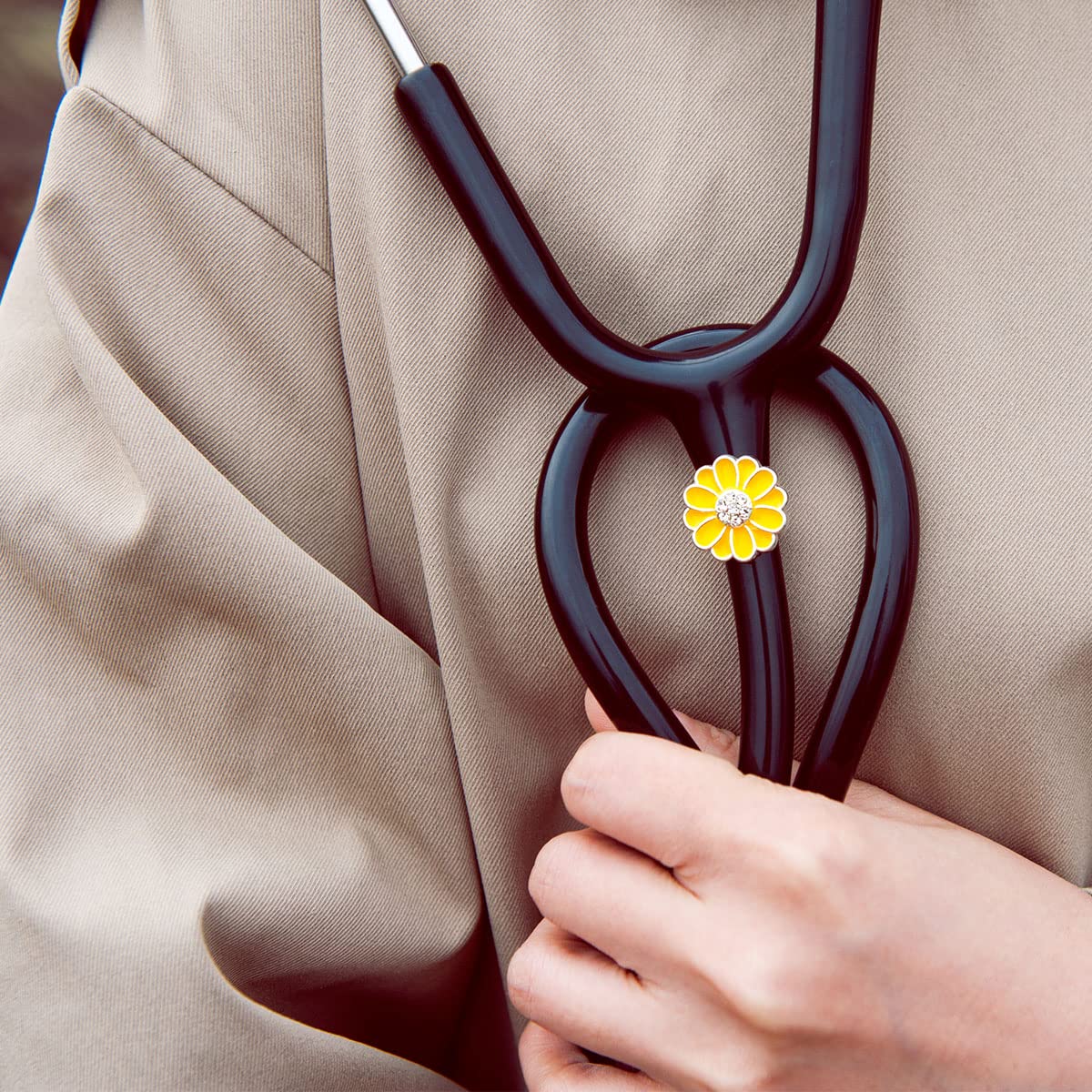 HEYGOO 2 Pack Sunflower Bling Stethoscope Charms, Unique Stethoscope Id Name Tag for Doctor Nurse Christmas Gift