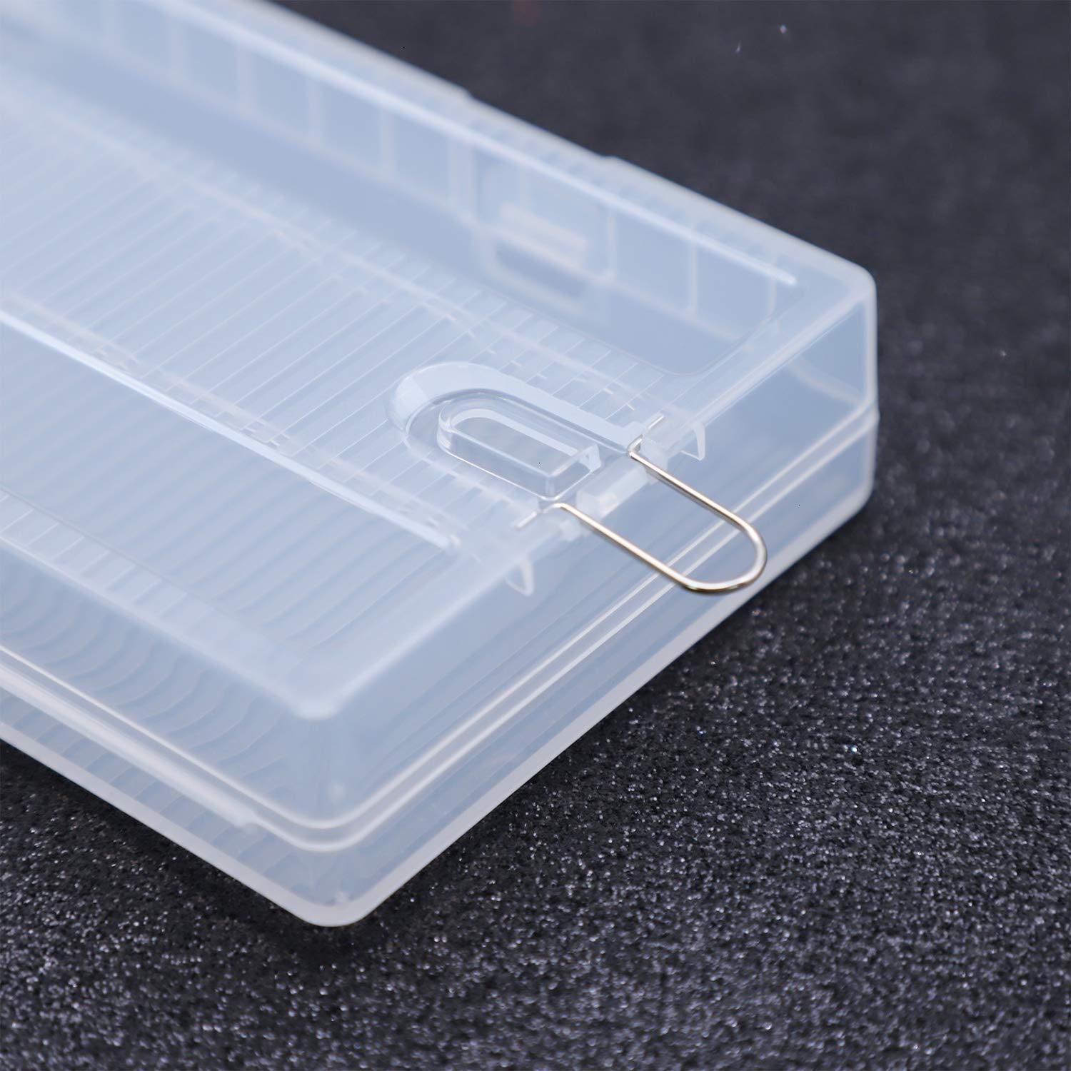 Onwon 2 Pack 8 Cell 18650 Plastic Battery Storage Case with Hook Holder Waterproof Transparent Clear Hard Plastic Battery Box Organizer for 8 x 18650 Size Batteries