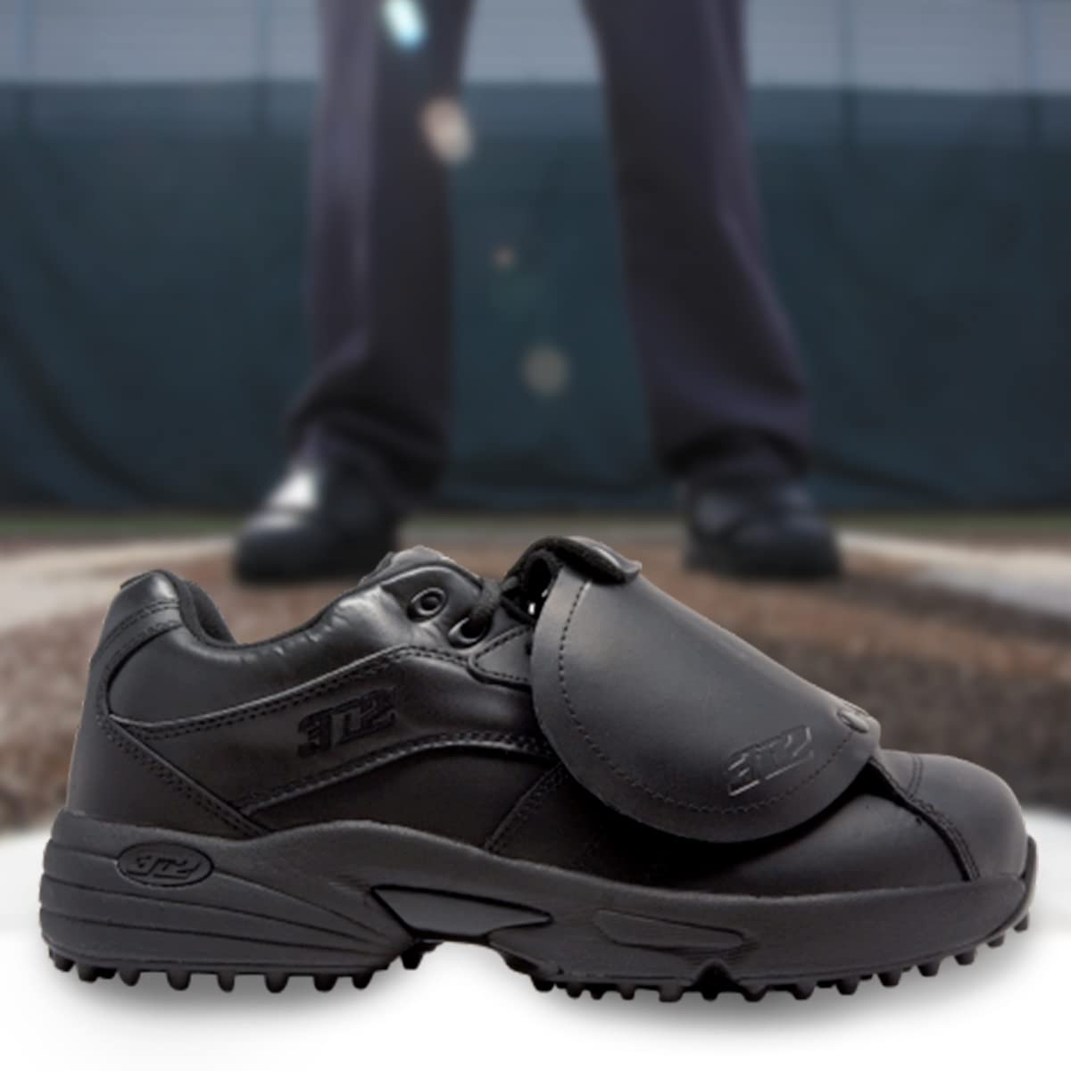 3N2 Men's Reaction Pro Plate Lo-Umpire Shoe Baseball, Black, 11 Wide