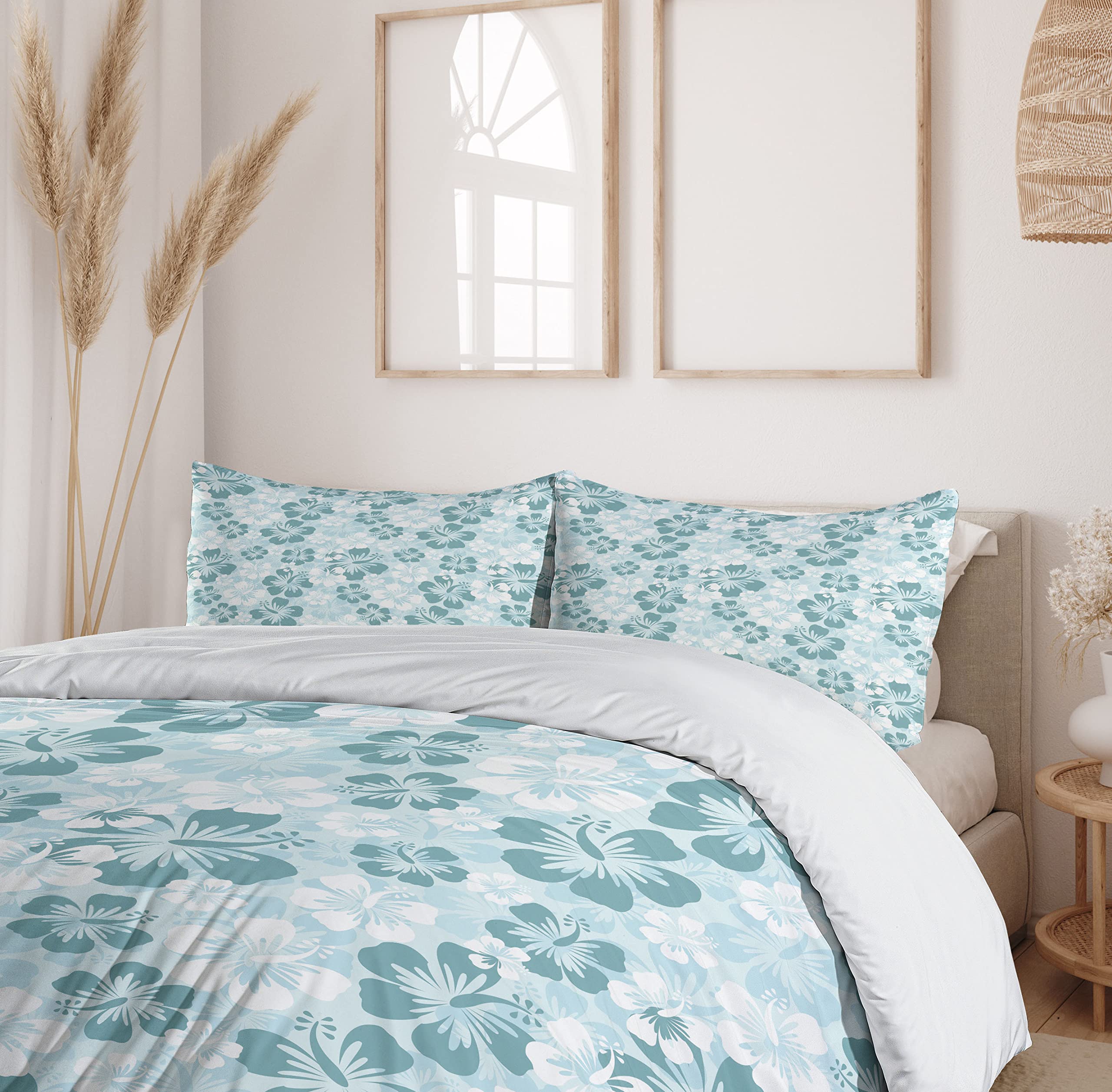 Ambesonne Hawaiian Duvet Cover Set, Rainforest Sea Coasts Palm Trees Happy Times Simple Monochromic Art, Decorative 3 Piece Bedding Set with 2 Pillow Shams, Queen Size, Blue White