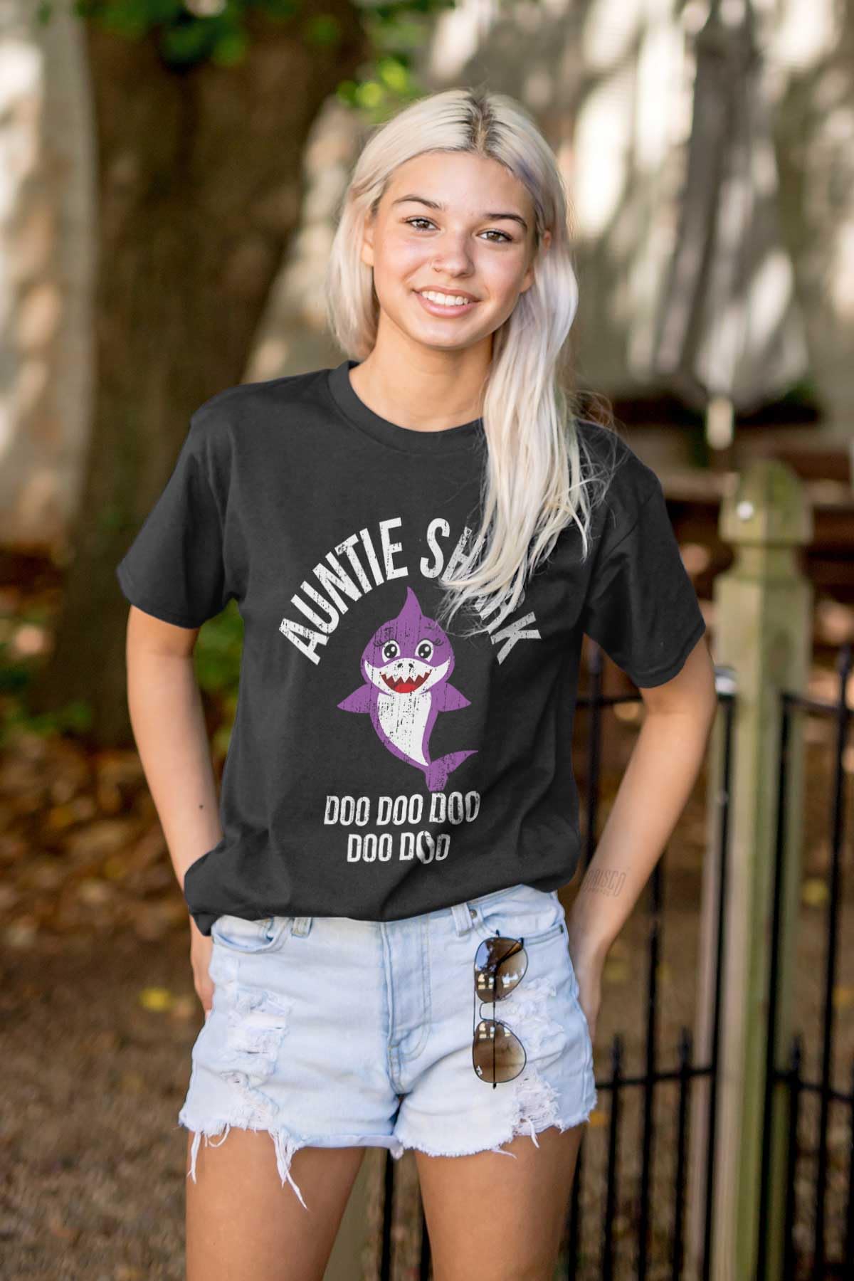 Shark Song Aunt Cute Adorable Auntie Womens Graphic T Shirt Tees