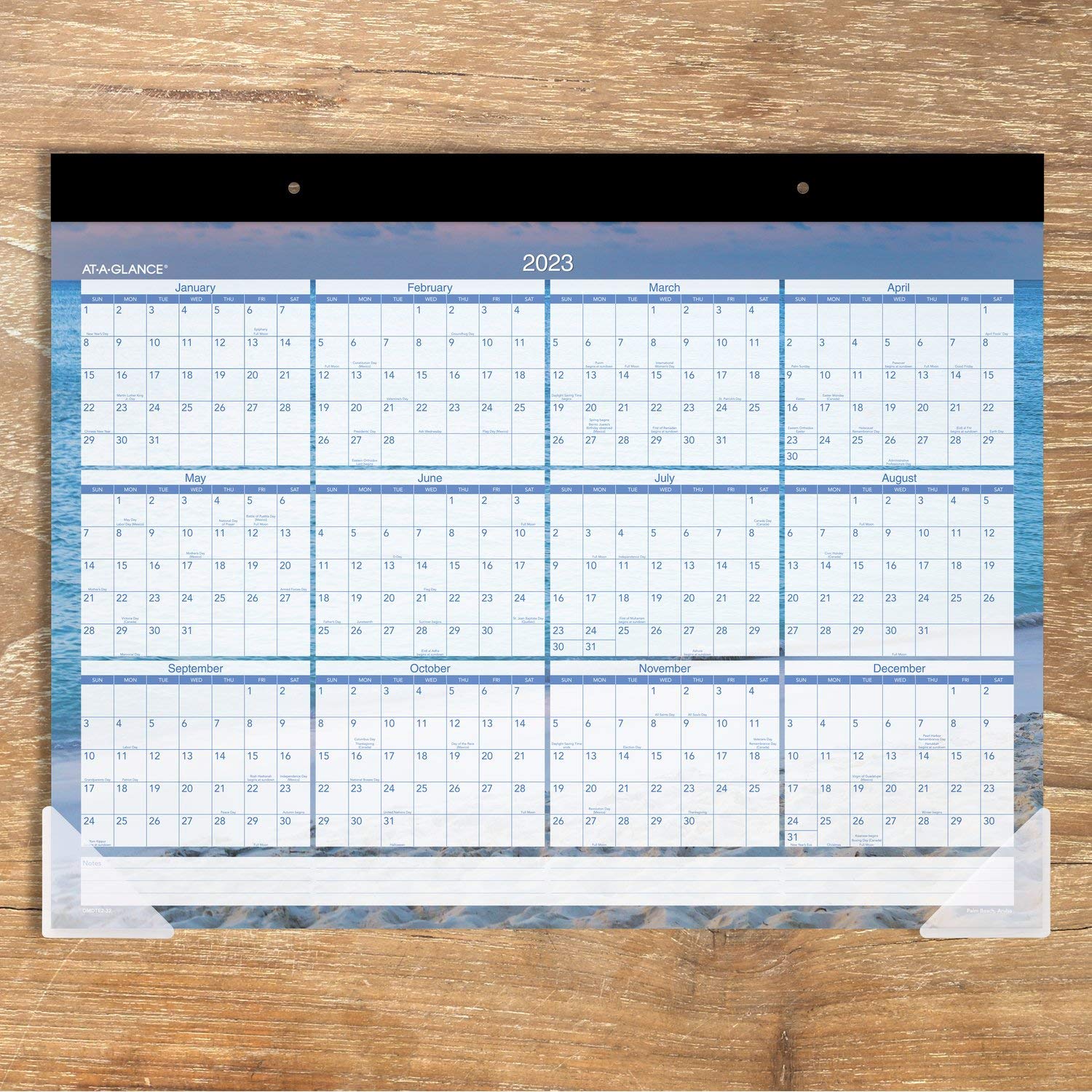 2022 Desk Calendar by AT-A-GLANCE, Monthly Desk Pad, 21-3/4" x 17", Standard, Tropical Escape (DMDTE232)