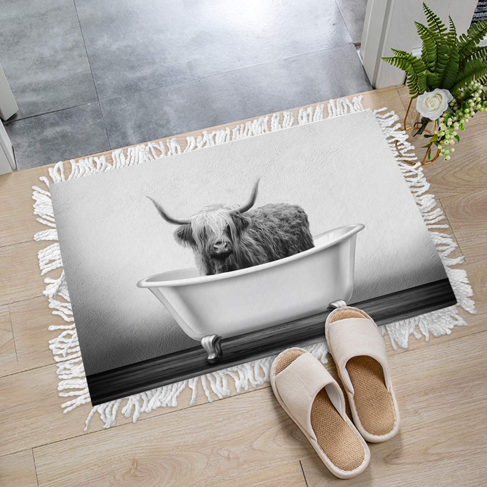 Beauty Decor Indoor Doormat Welcome Mat with Tassel Farmhouse Animal Highland Cow in Bathtub Bubble Funny Cattle Entrance Door Mat Rubber Backing Non Slip Area Rug for Home Office Garden- 18" x 30"
