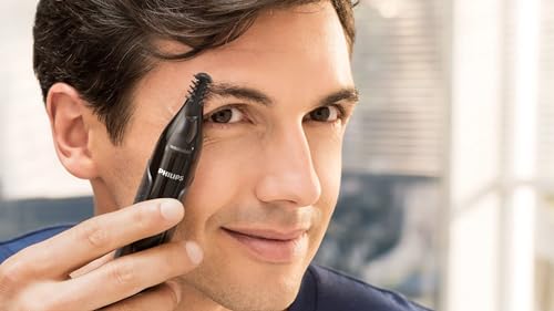 Nose Hair Trimmer, Series 3000 Nose, Ear and Eyebrow Trimmer Showerproof with Protective Guard System, Battery-Operated, No pulling Guaranteed - NT3650/16