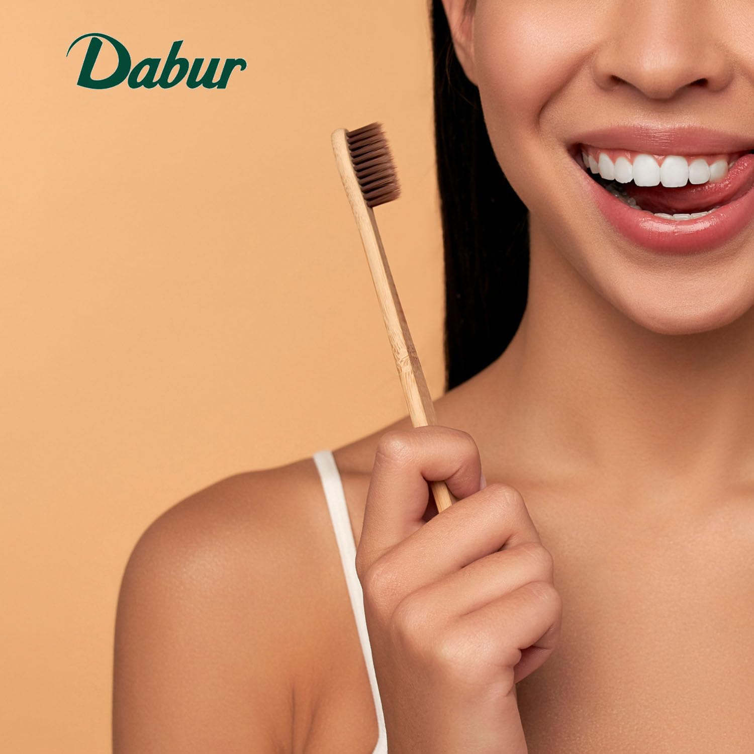 Dabur Natural Toothpaste - Refreshing Herbal Care for Oral Health - Promotes Clean, Healthy Teeth and Gums - Elevate Your Oral Hygiene Routine with Smile - Paraben Free - Enriched with Clove - 100 ML