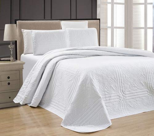 3-Piece White Oversize Stella Grande Bedspread Queen/Full Embossed Coverlet Set 106 by 100-Inch