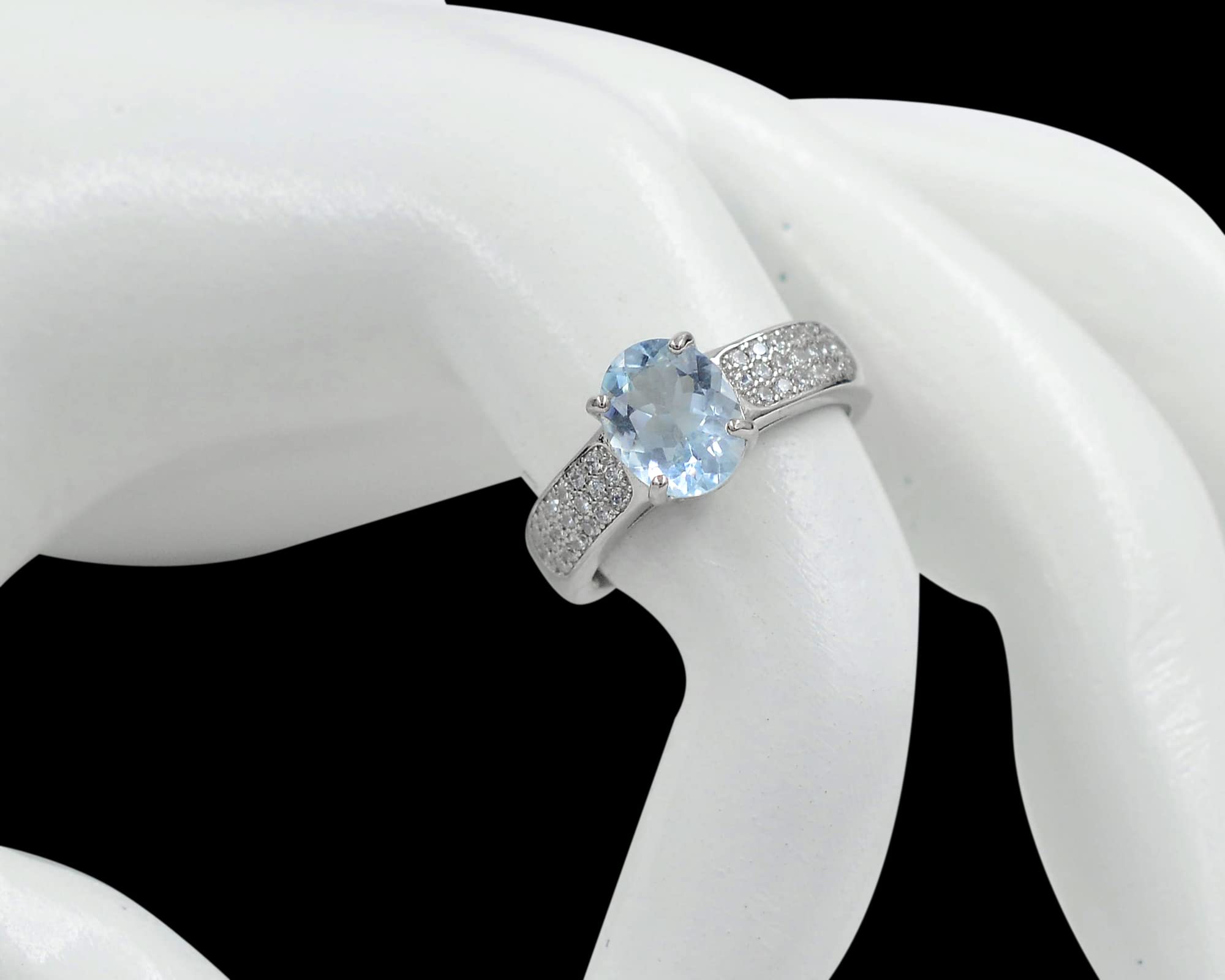 9X7 MM Natural Deep Color Aquamarine Gemstone 925 Sterling Silver March Birthstone Solitaire Unisex Promise Ring For Engagement (Rhodium Plated Silver, 6.5)