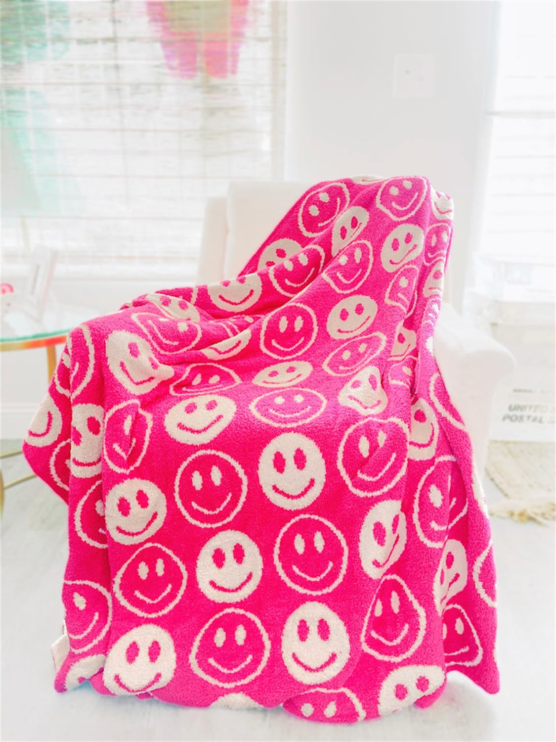 Happy Face Knitted Throw Blankets Reversible Soft Knit Blanket with Two-Toned Cute Pattern Bed Throws Fuzzy Kids Blanket Warm Cozy for Home Couch Sofa (Rosy)