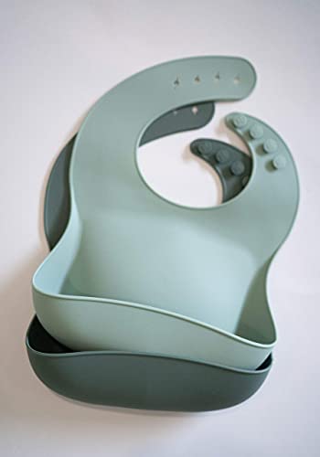 AVA + OLIVER Silicone Bib Set - Adjustable Waterproof Bibs - Set of 2 (Forest)