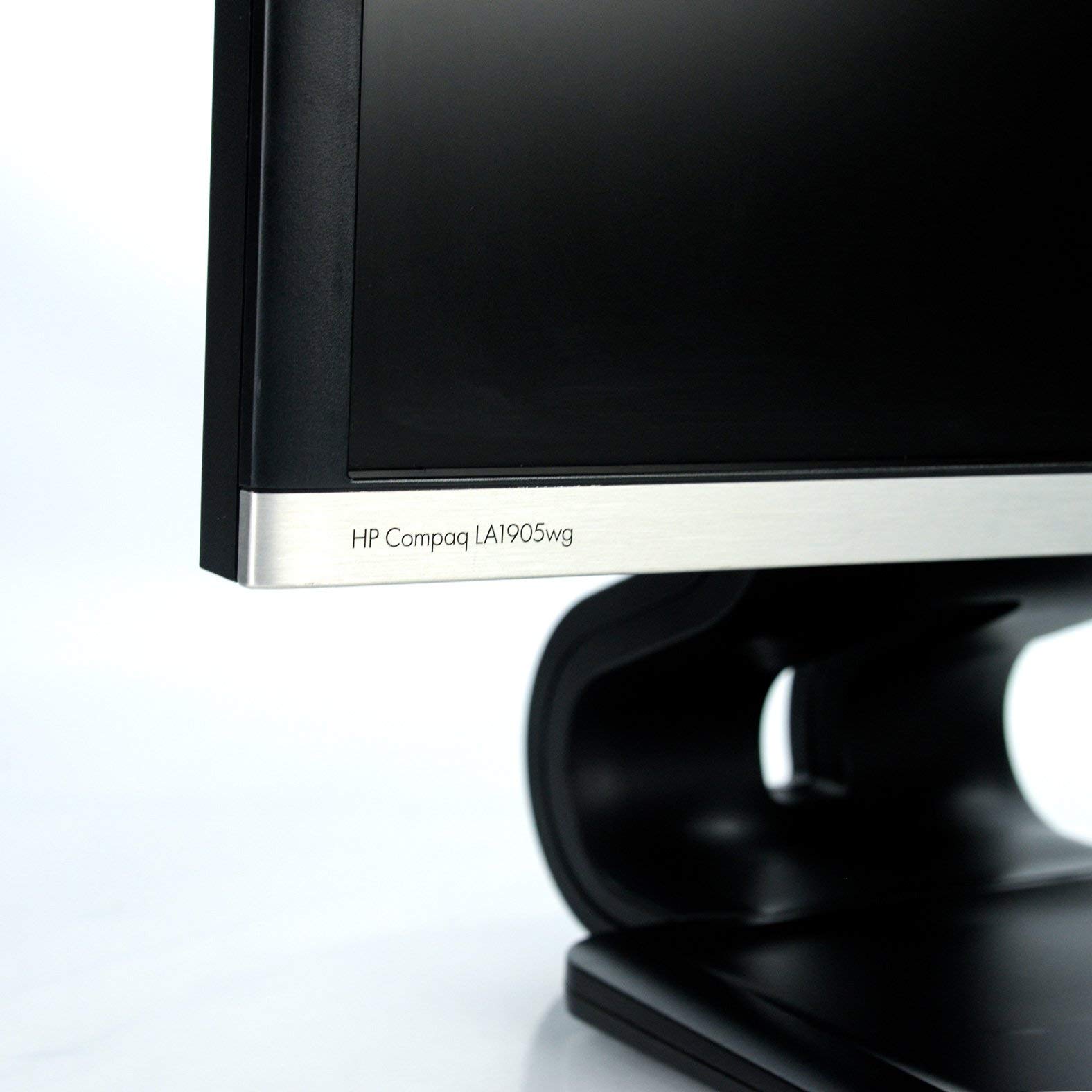 HP LA1905WG 19-INCH LCD Monitor (Renewed)