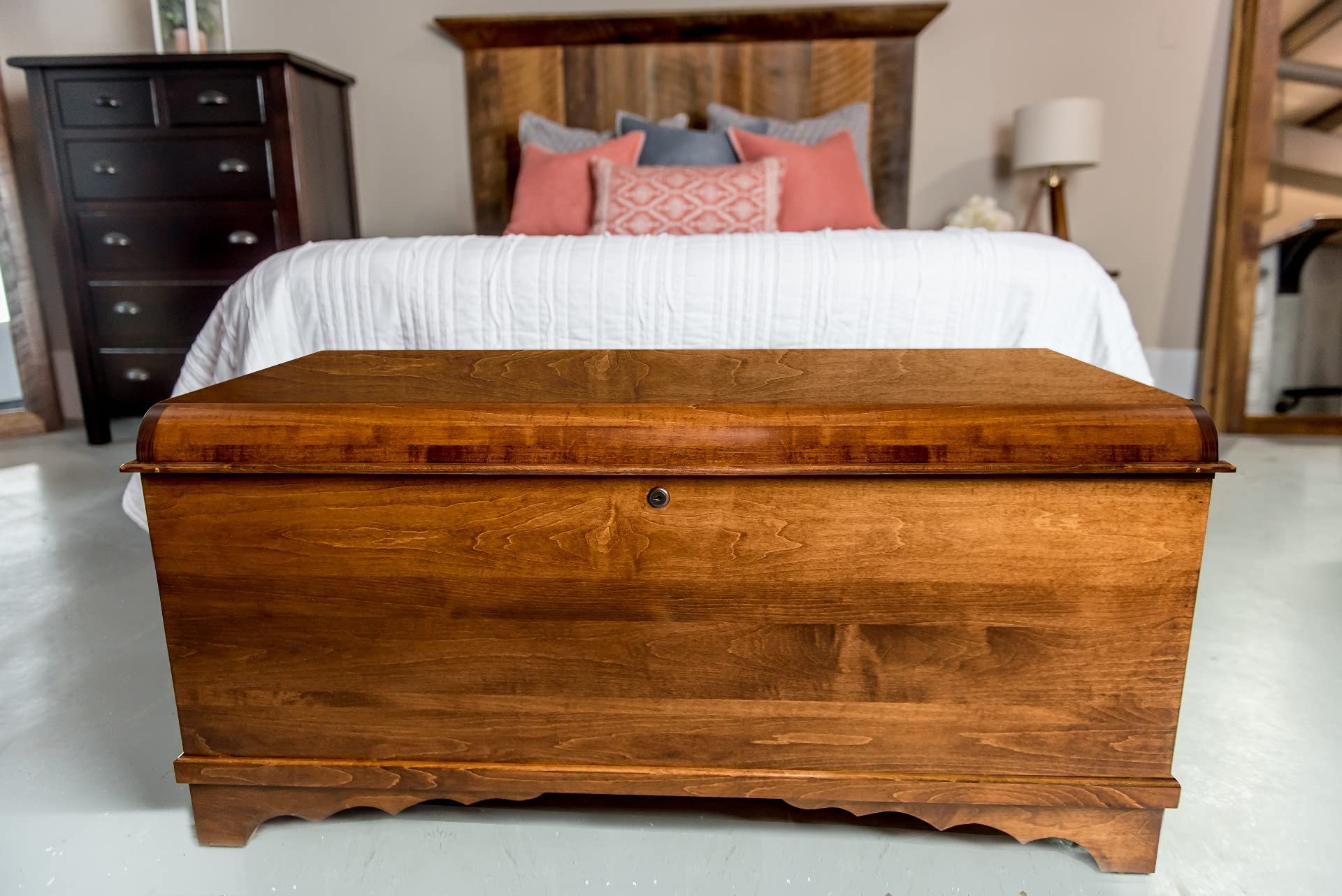 46" Cedar Hope Chest with Waterfall Top β Amish Cedar Chest w/Anti-Slam Hinges β Hope Chest with lock β Blanket Chest - Trunks for Blankets (Rustic Quartersawn Oak Wood, Asbury Stain, 46" Long)