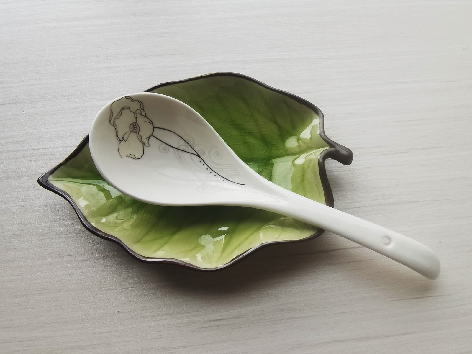 Ceramic Spoon Rest Cooking Spoon Holder for Kitchen Counter/Stove Top/Dining Table with Cute Spoon, Leaf Shaped, Modern Farmhouse Decorative, 7.5x5.1 inch