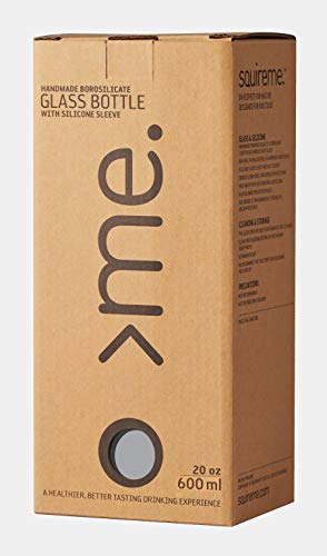 SQUIREME. Y1 Borosilicate Glass Water Bottles, Clear Bottle, Reusable, BPA Free, Tumbler, Dishwasher Safe, Drink Container, Silicone Sleeve, Easy-Off Lid, Hot and Cold Liquid, Concrete Grey 20oz