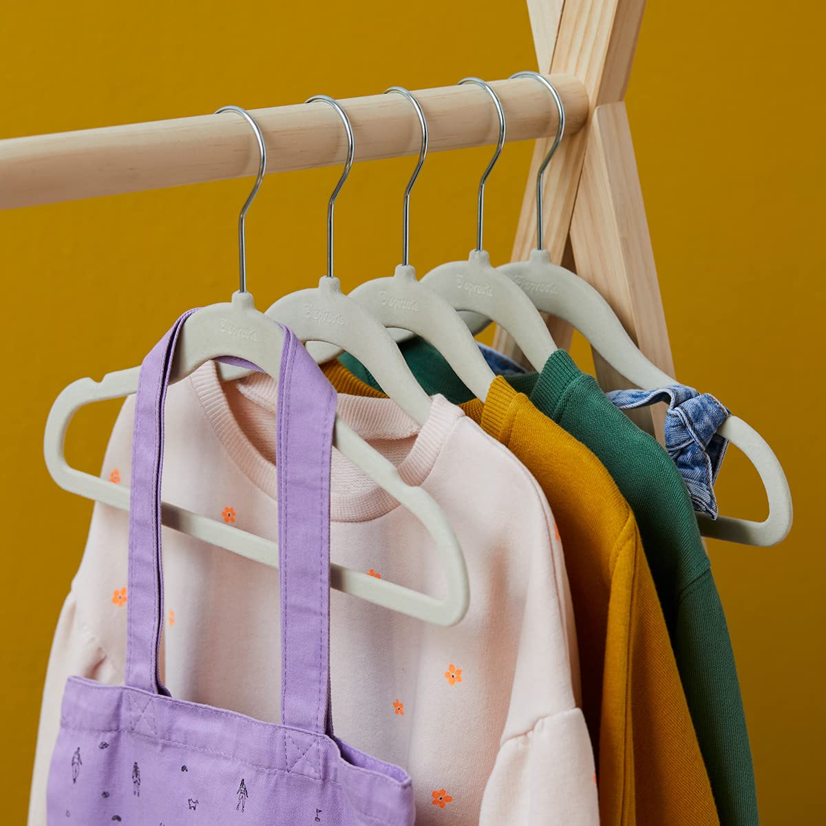 3 Sprouts Baby Hangers β Velvet Closet Clothes Organizers for Nursery, 10 Pack