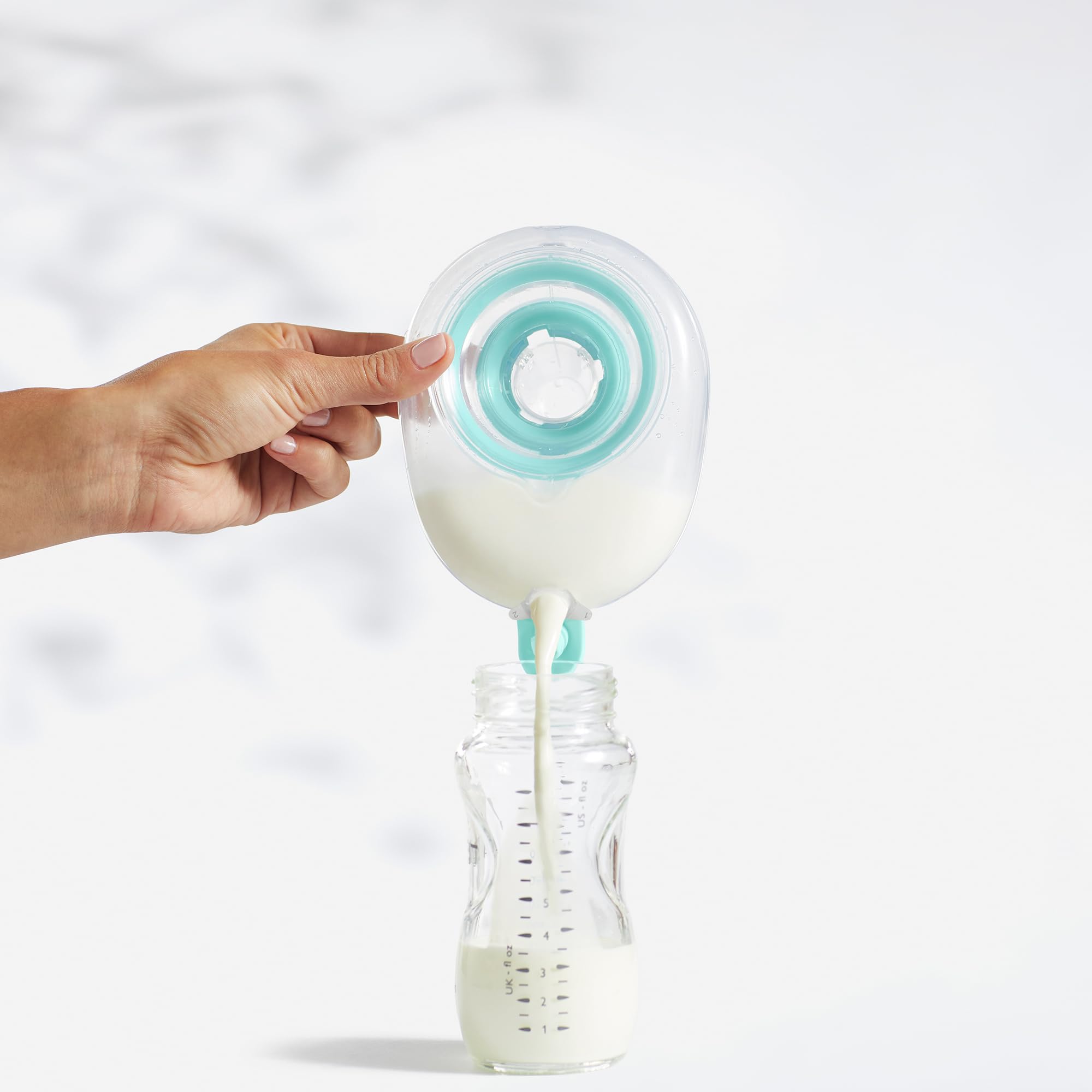 Willow 360 Reusable Breast Milk Containers 2-Count - 27mm Flange - Holds 4 oz. Per Container - Breastfeeding Essential for The Willow 360 or 3.0 Wearable Breast Pump, Hands-Free Pumping