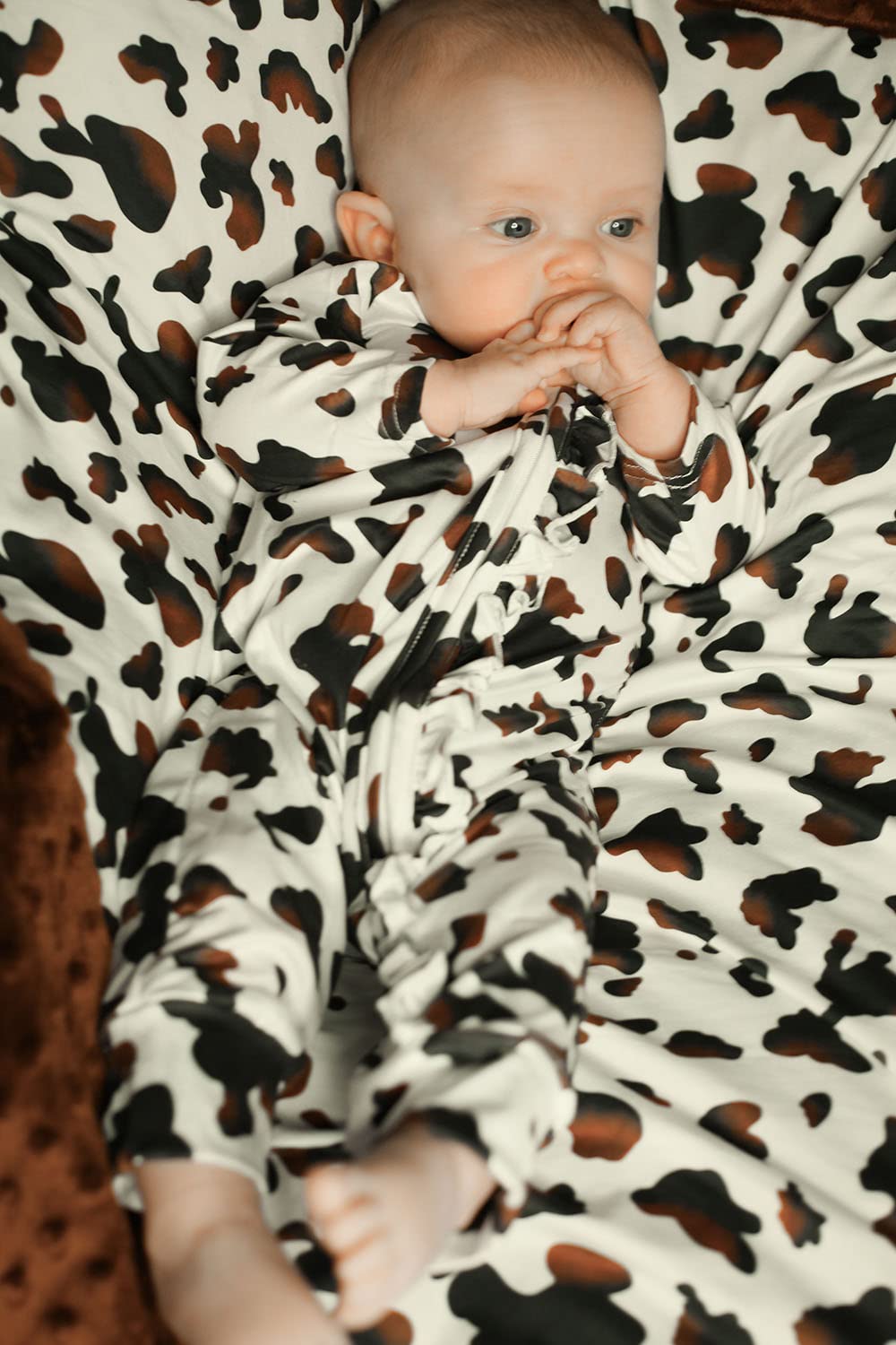 Newborn Baby Romper Clothes One Piece Toddler Unisex Creepers Romper ,Infant Tie Dye Print Zipper Front Kids Jumpsuit Rompers Clothes (Coffee Cow Print, 0～3Months)