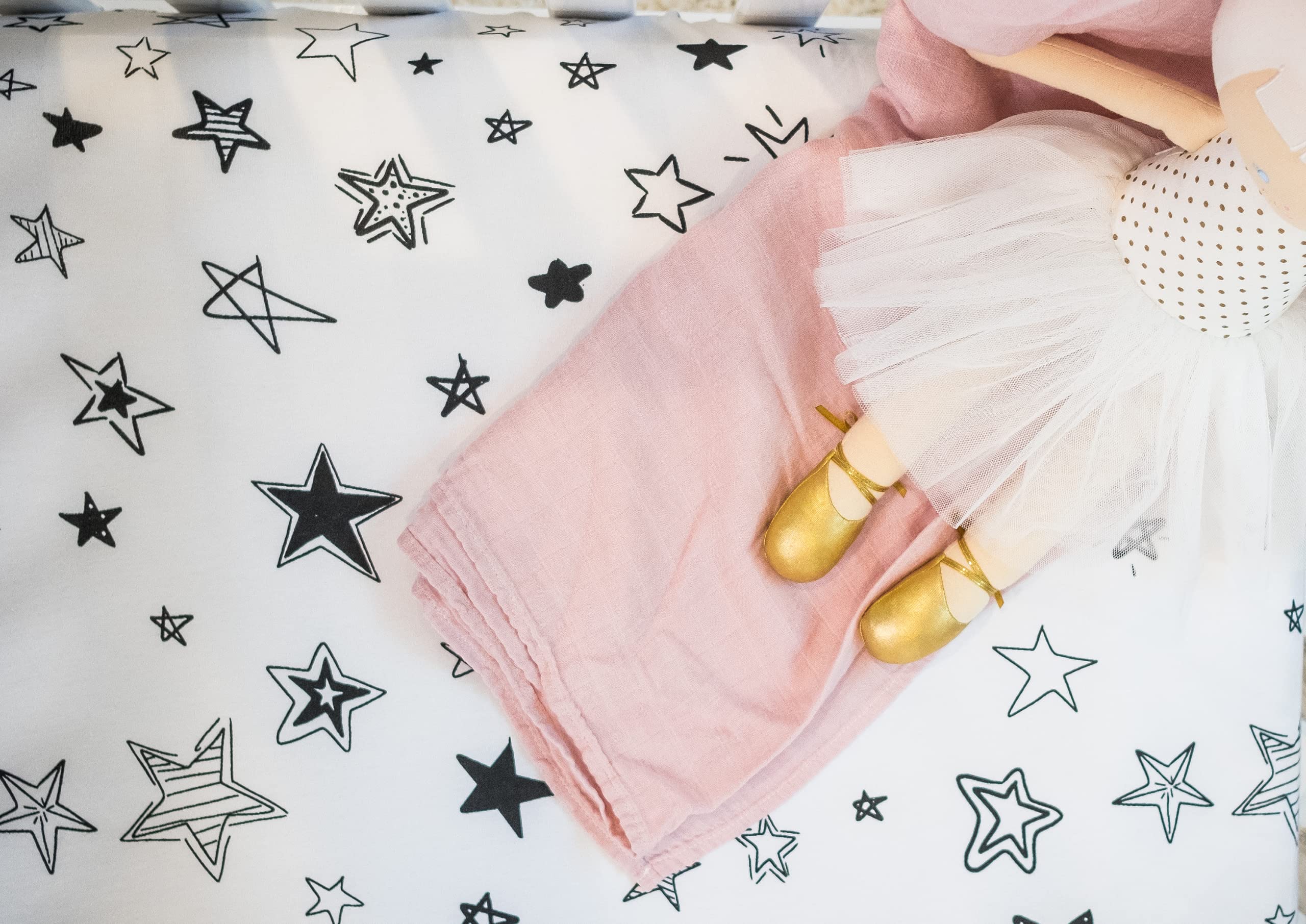 Norani Baby Changing Pad Cover | Softest Organic Cotton | Diaper Changing Pad Cover | Fitted | Infant and Toddler | Black and White Stars