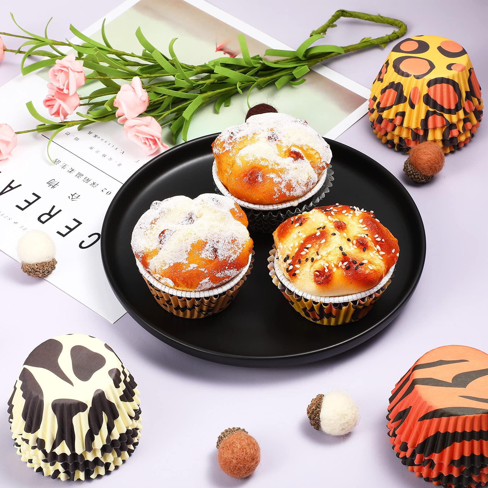 600 Pieces Animal Print Cupcake Liners Leopard Baking Cup Wrappers Zebra Giraffe Muffin Standard Sized Muffin Cupcake Decorations for Birthday Wedding Party Baby Shower Supplies(Chic Style)
