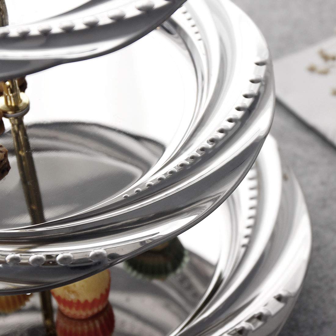 3 Tiered Serving Stand -Stainless Steel Cake Stand Fruits Desserts Buffet Plates Serving Tray Cupcake Stand for Wedding, Birthday Party & Tea Party Gift Christmas Decoration (Silver)