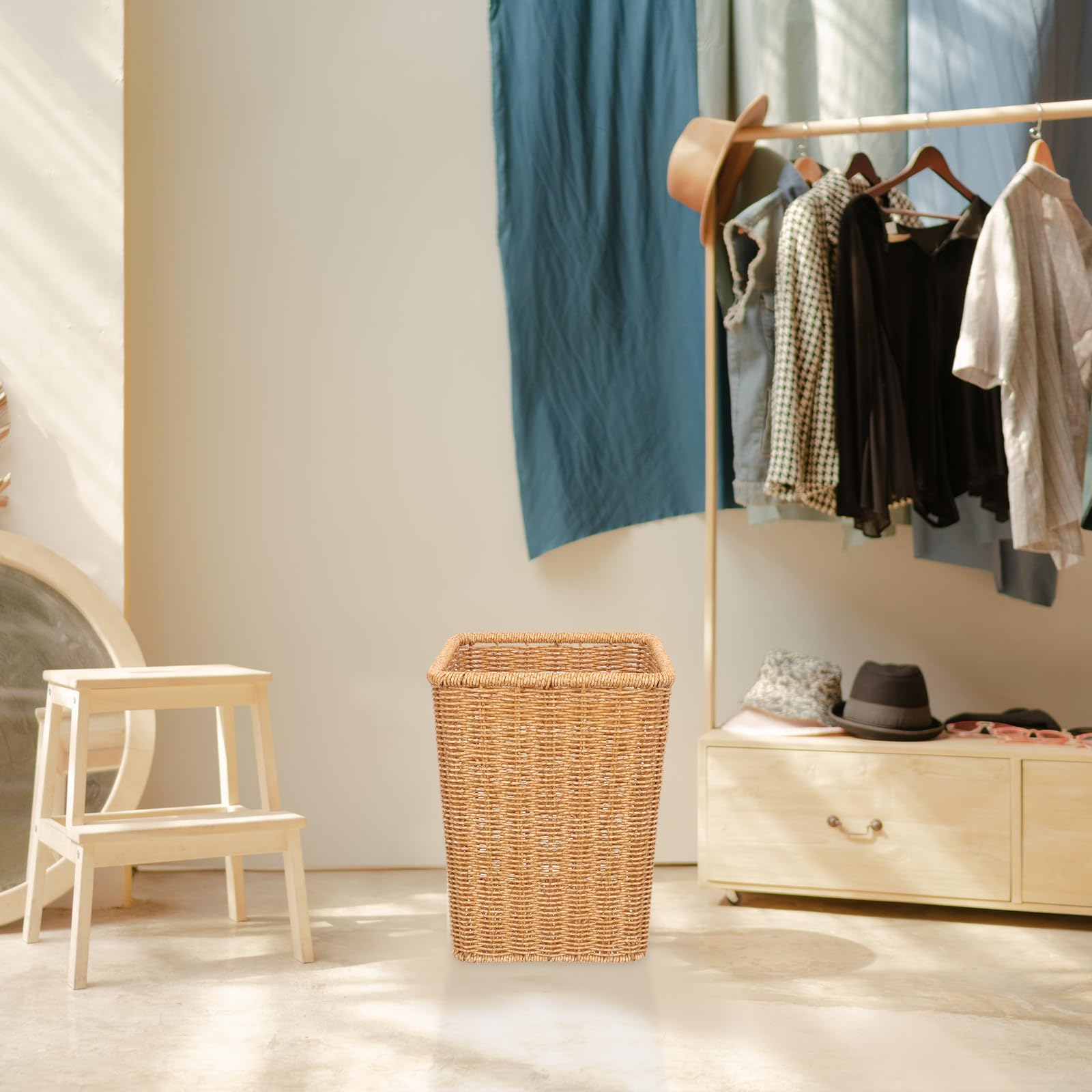 Amosfun Rattan Trash Can Wicker Desktop Organiser Basket Home Bathroom Laundry Hampers 10.8 Inch Tall