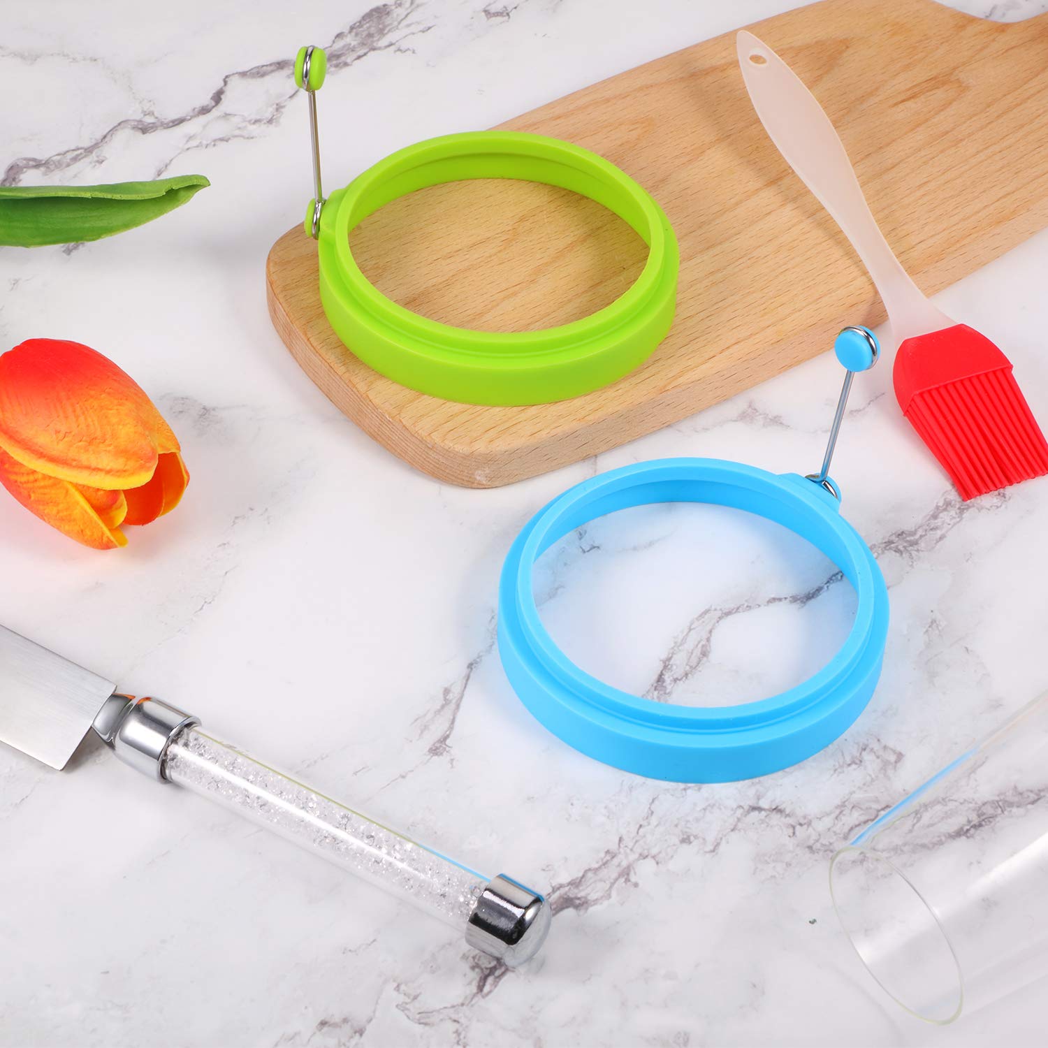 8 Packs Silicone Egg Rings, 4 Inch Food Grade Egg Cooking Rings, Non Stick Fried Egg Ring Mold, Pancake Breakfast Sandwiches, with 2 Silicone Brushes