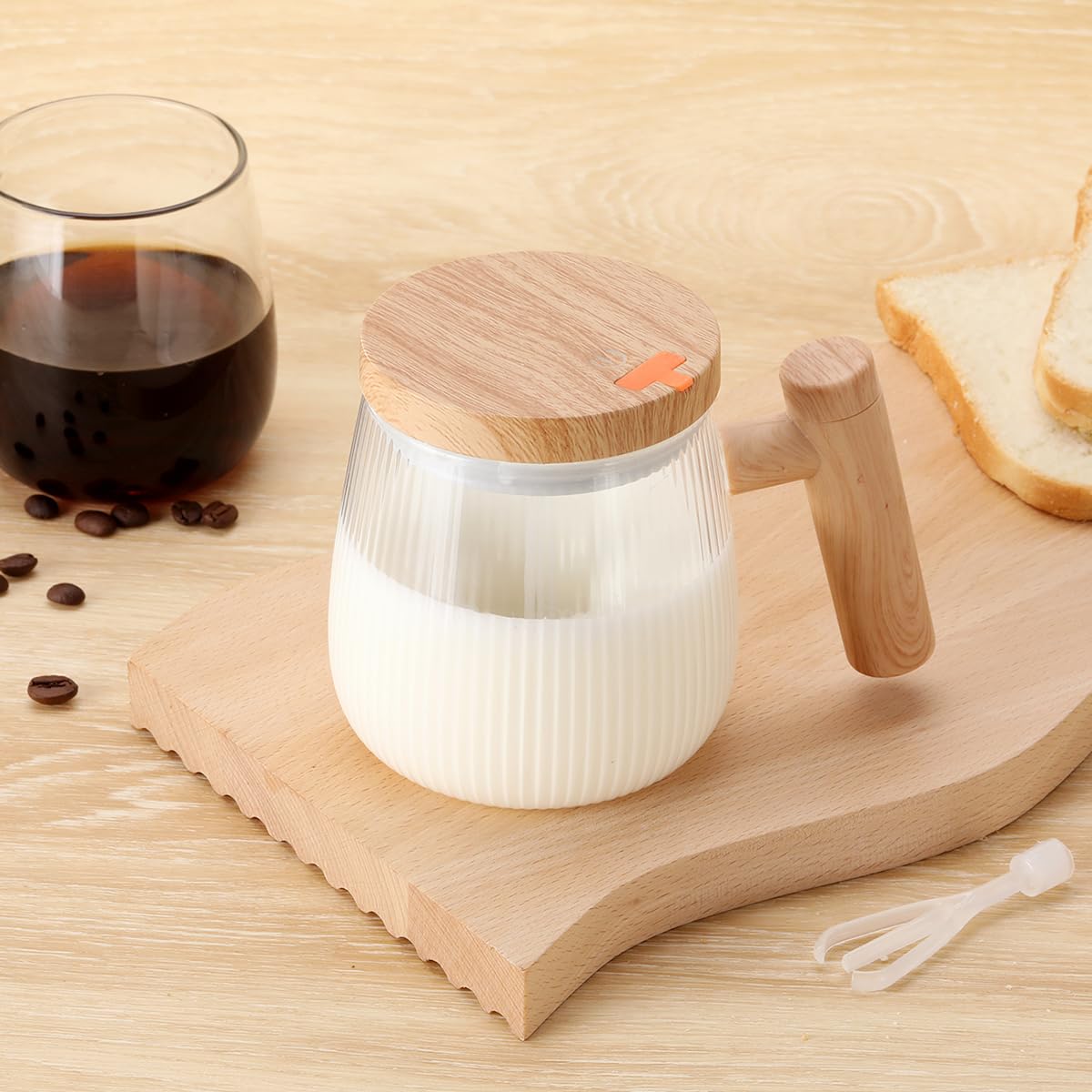 Aieve Electric Milk Frother Cup, USB Handheld Milk Frother Self Mix Cup with Lid Foam Maker for Latte,Cappuccino
