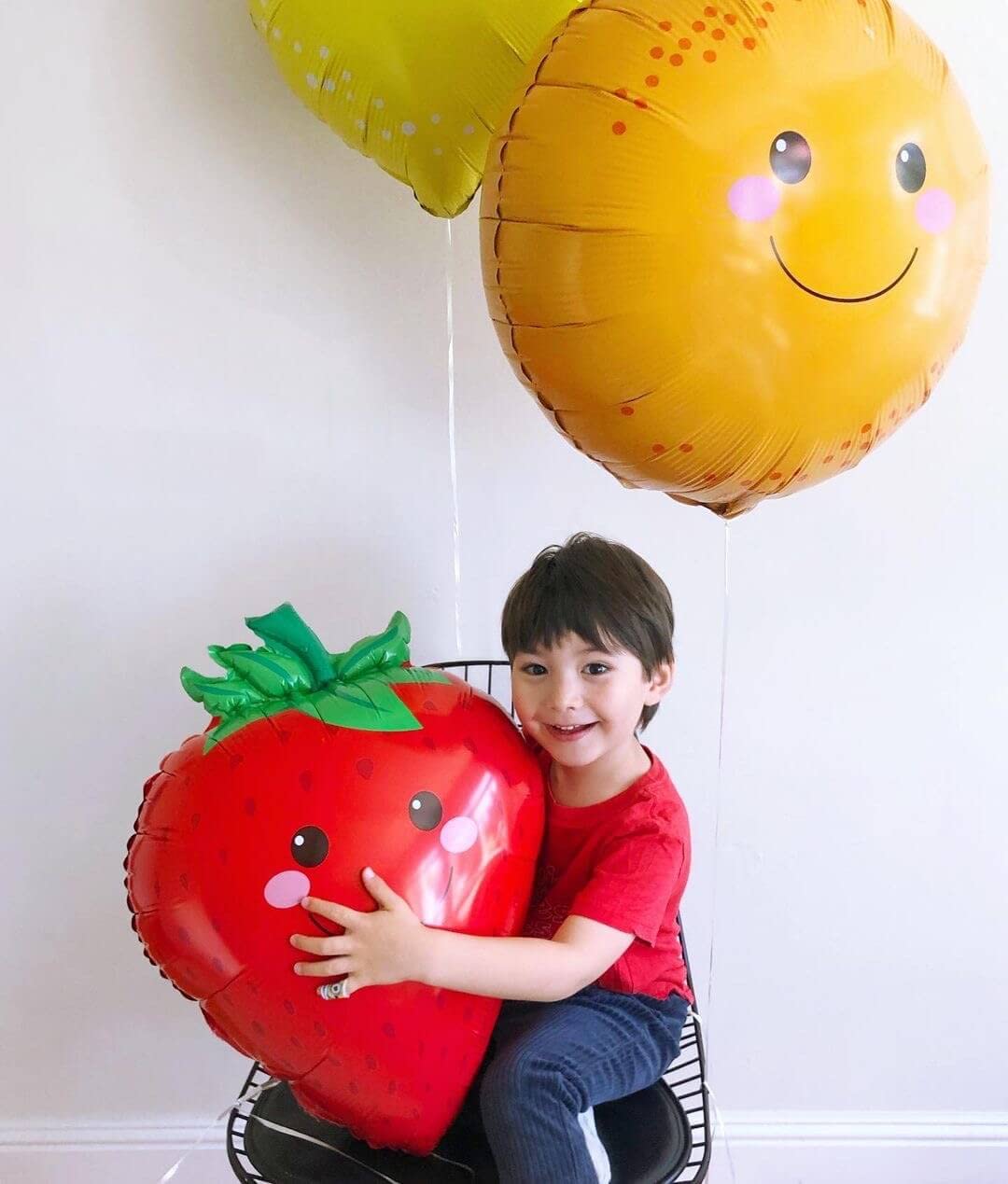 8 Pack Gaint Fruit Vegetable Foil Balloons Cute Helium Mylar Strawberry Grape Banana Orange Corn Carrot Tomato Broccoli Balloons for Theme Birthday Party Decorations Supplies