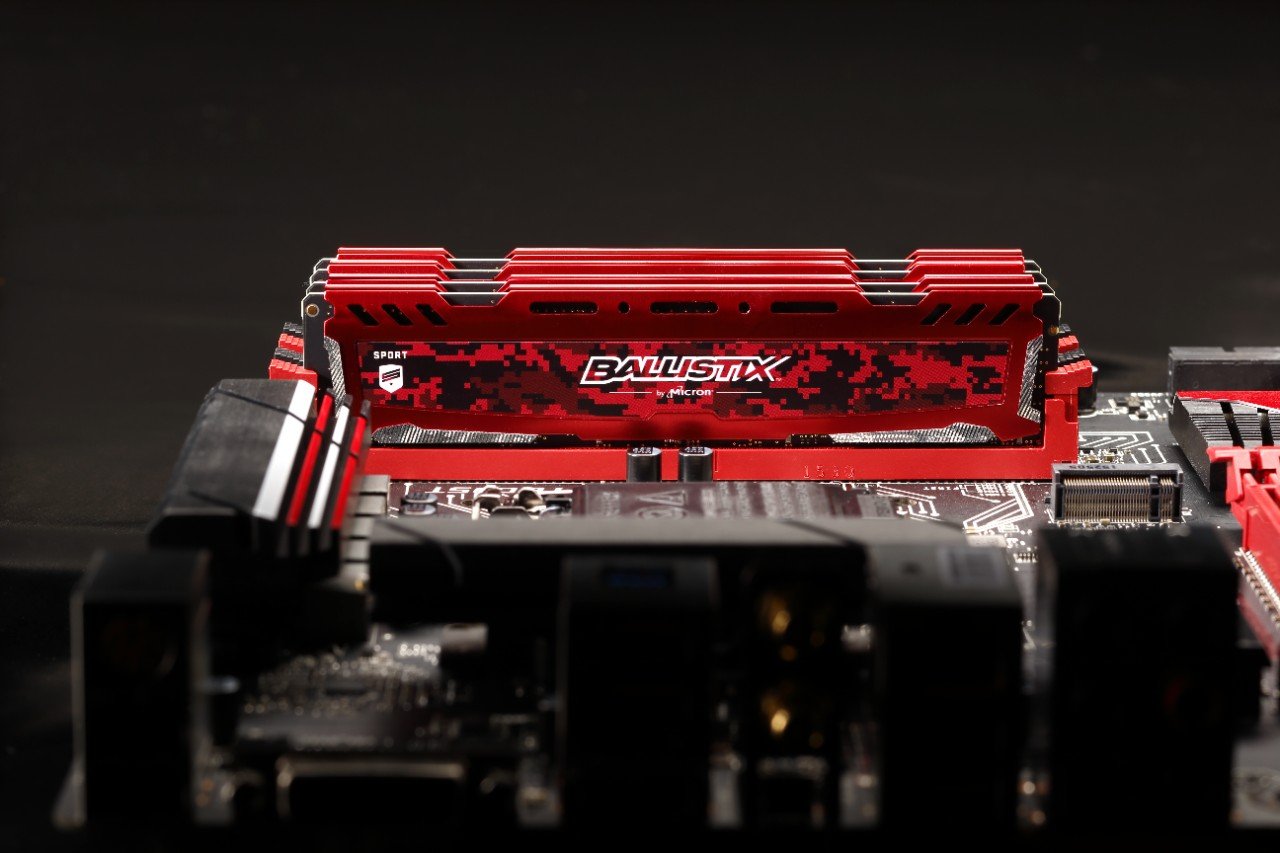 Crucial Ballistix Sport LT 3200 MHz DDR4 DRAM Desktop Gaming Memory Single 16GB CL16 BLS16G4D32AESE (Red)