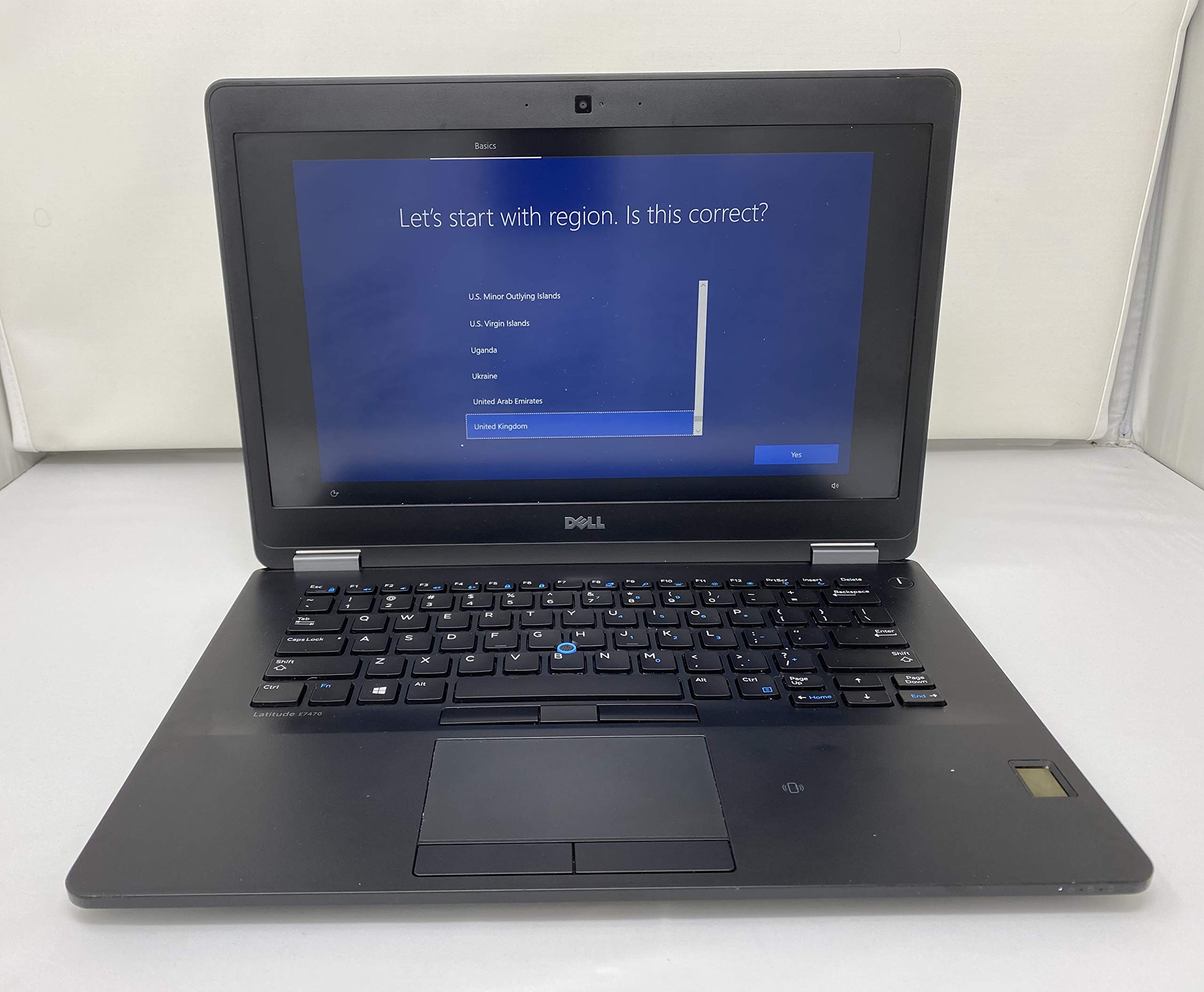 Dell X2CGN Latitude E7470 14" Laptop (Intel Core i5-6300U, 8GB 2133 MHz DDR4 RAM, 256GB SSD, Windows 10 Pro, Black