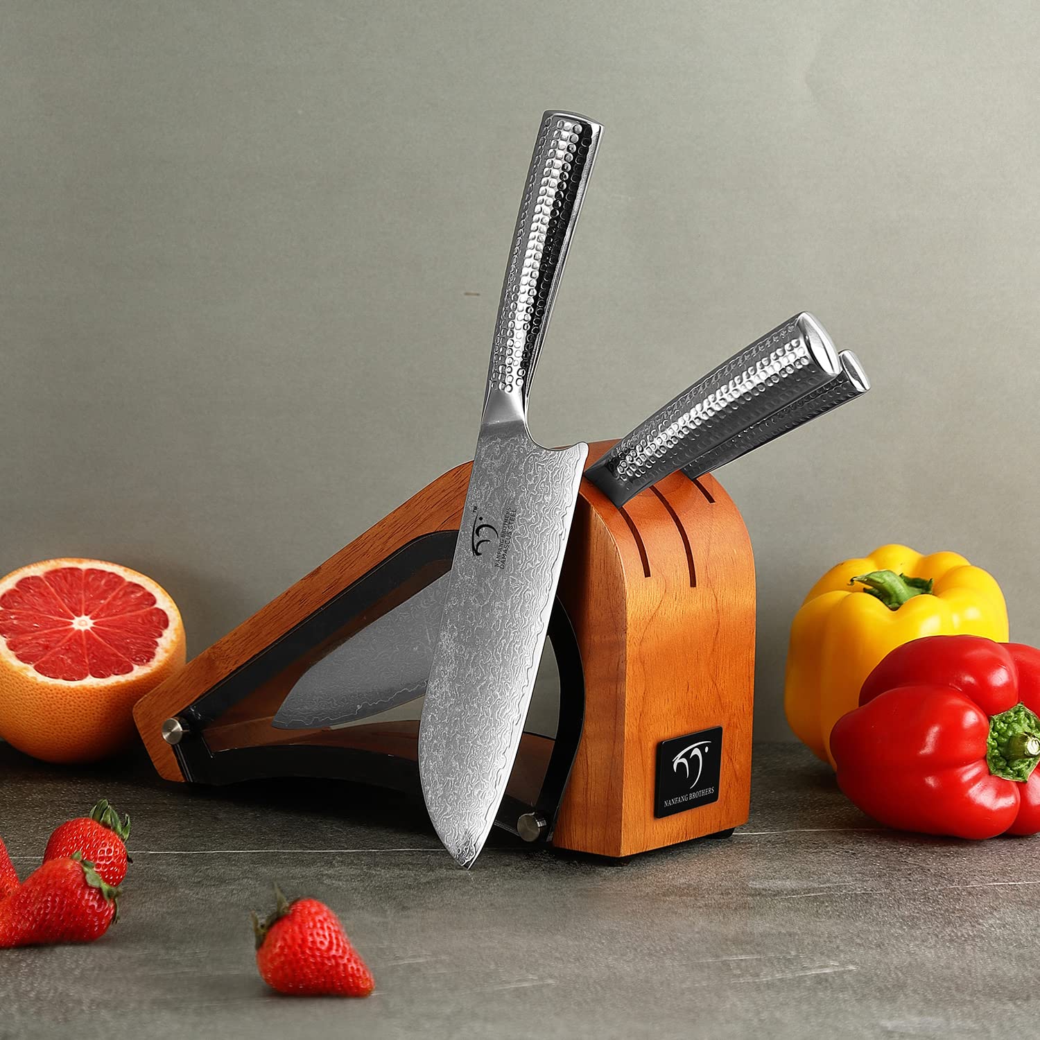 4 Pieces Damascus Kitchen Knife Set with Block, 8β Chef Knife, 7β Santoku Knife, 3.5β Paring Knife, 3 Slots Natural Wood Block, 67 Layer Handmade Damascus VG10 Steel Core, Hammered Ergonomic Handle