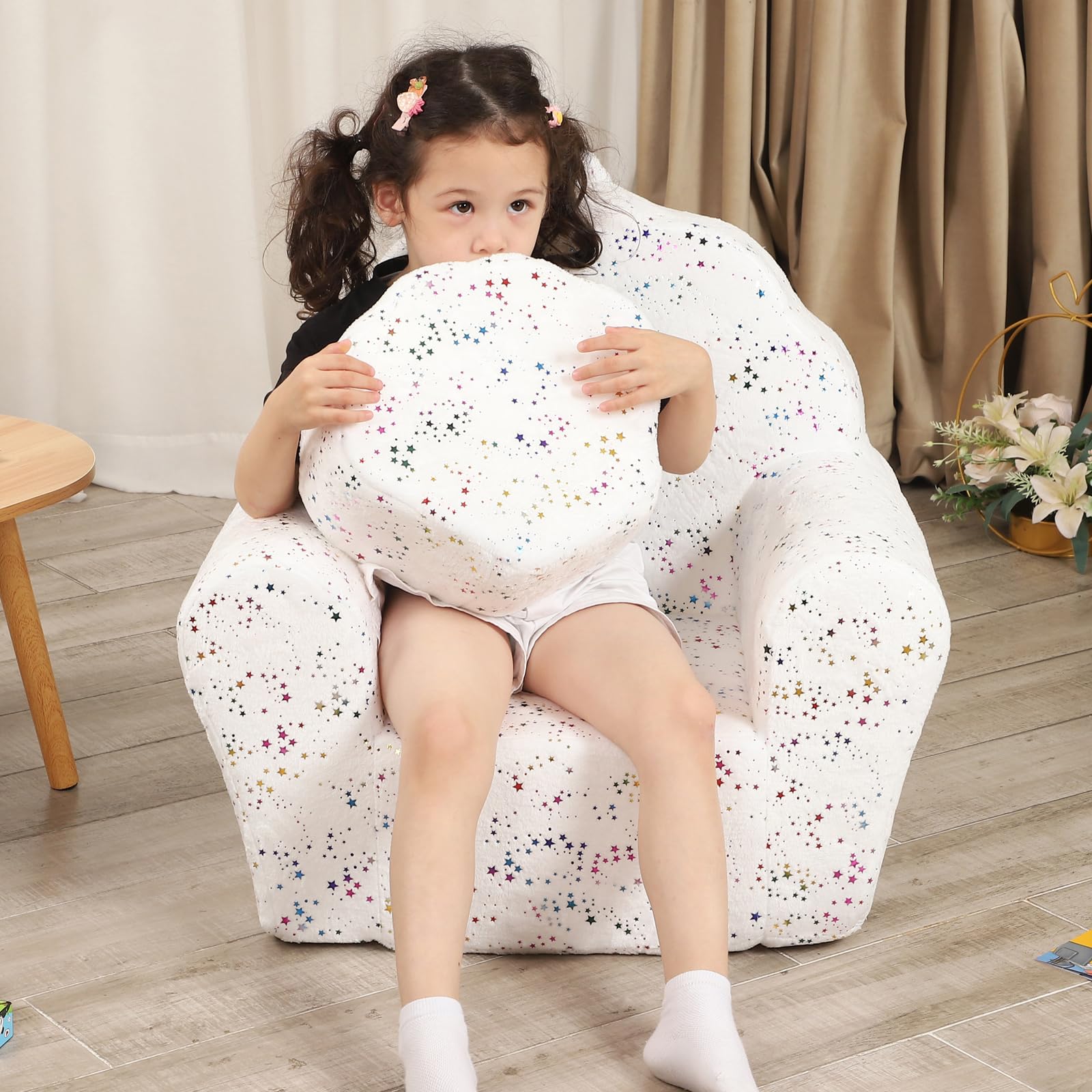 MOMCAYWEX Kids Sofa with Ottoman, Shell-Like Sofa for Boys and Girls, White with Shinny