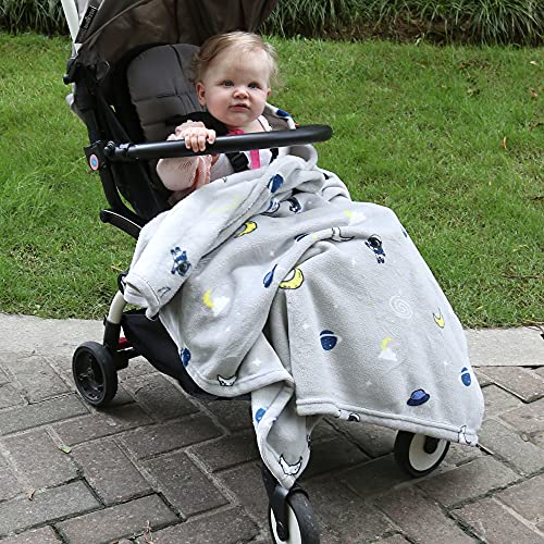 DaysU Plush Flannel Baby Blanket Super-Soft Lightweight, Printed Fleece Baby Blanket for Boys, Portable Bed Throws for Baby Crib and Toddler Bed, Grey Space, 30βx40β