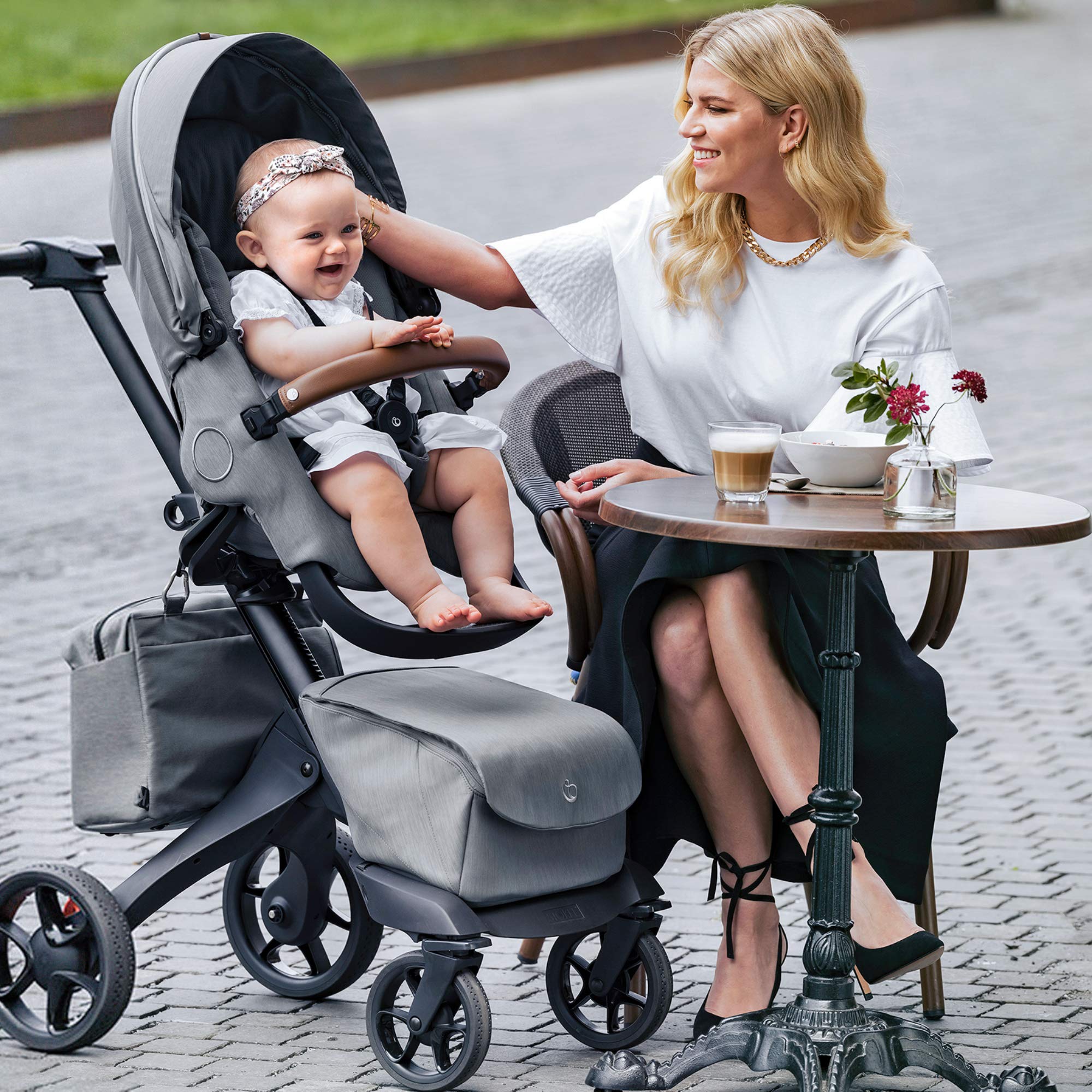 Stokke Xplory X Changing Bag, Modern Grey - Doubles As Shoulder Bag or Backpack - Includes Foldable Changing Mat - UPF 50+, Water Repellent, Easy to Clean