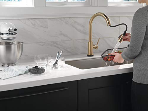 Delta Faucet Trinsic Gold Kitchen Faucet Touch, Touch Kitchen Faucets with Pull Down Sprayer, Kitchen Sink Faucet, Faucet for Kitchen Sink, Touch2O Technology, Champagne Bronze 9159T-CZ-DST