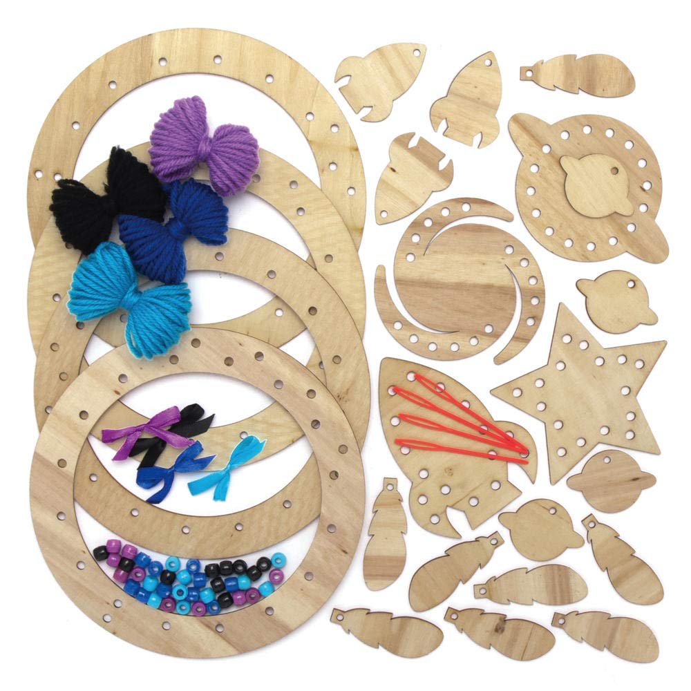 Baker Ross AX213 Solar System Wooden Dreamcatcher Kits - Pack of 4, Create Your own Dreamcatcher Kits for Kids Arts and Crafts, Wall Decorations for Girls and an Introduction to Sewing