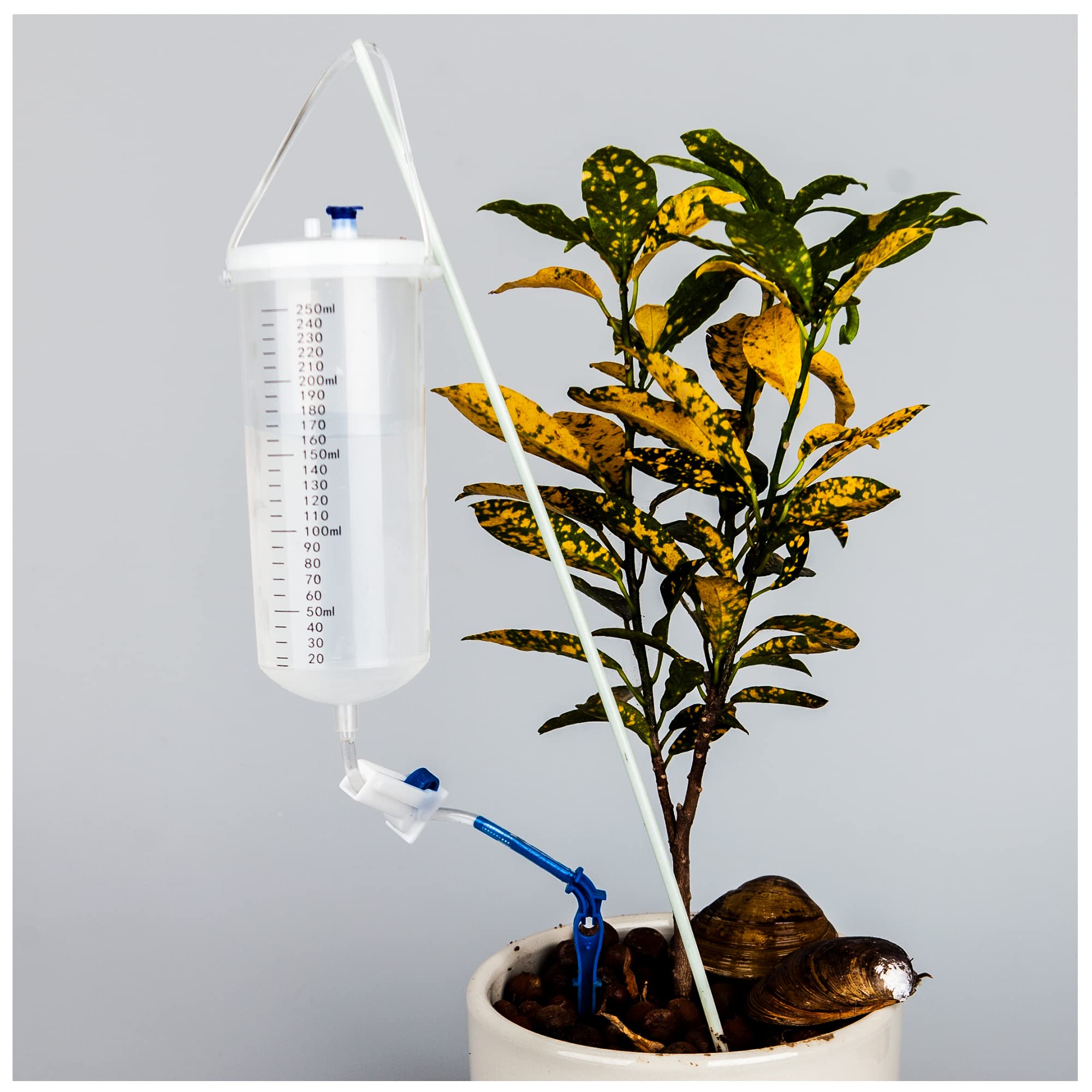 Adjustable Flow Plant Self Watering Devices Irrigation Drippers, Self Automatic Plant Watering System with 250ml Water Bag, for Indoor Outdoor Automatic Flower Watering Device Irrigation Kit with Slow