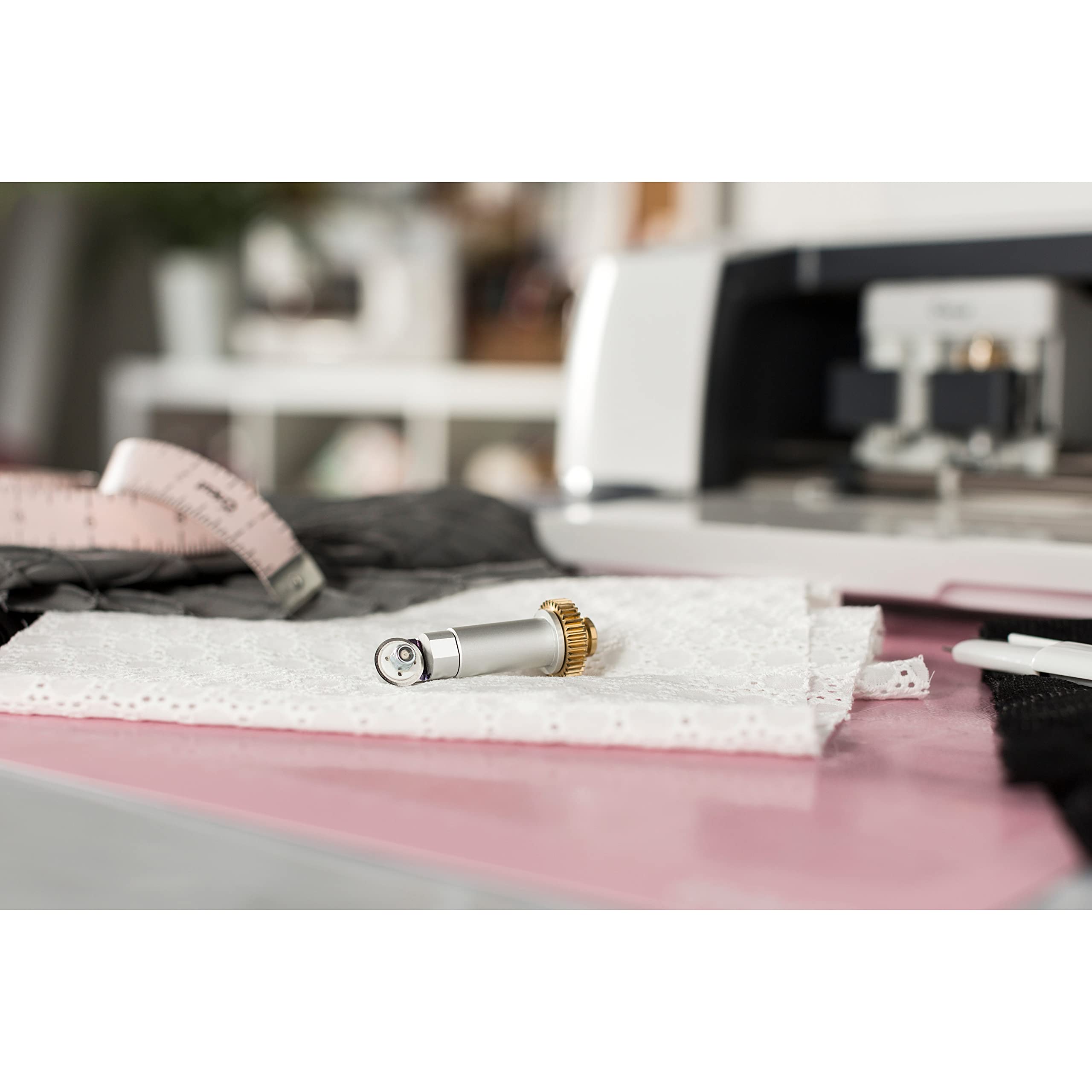 Cricut Rotary Blade + Drive Housing, Hard and Durable Cutting Blade with Drive Housing, Cuts Delicate Papers & Unbacked Fabric for Personalized Projects, Compatible with Cricut Maker Cutting Machine