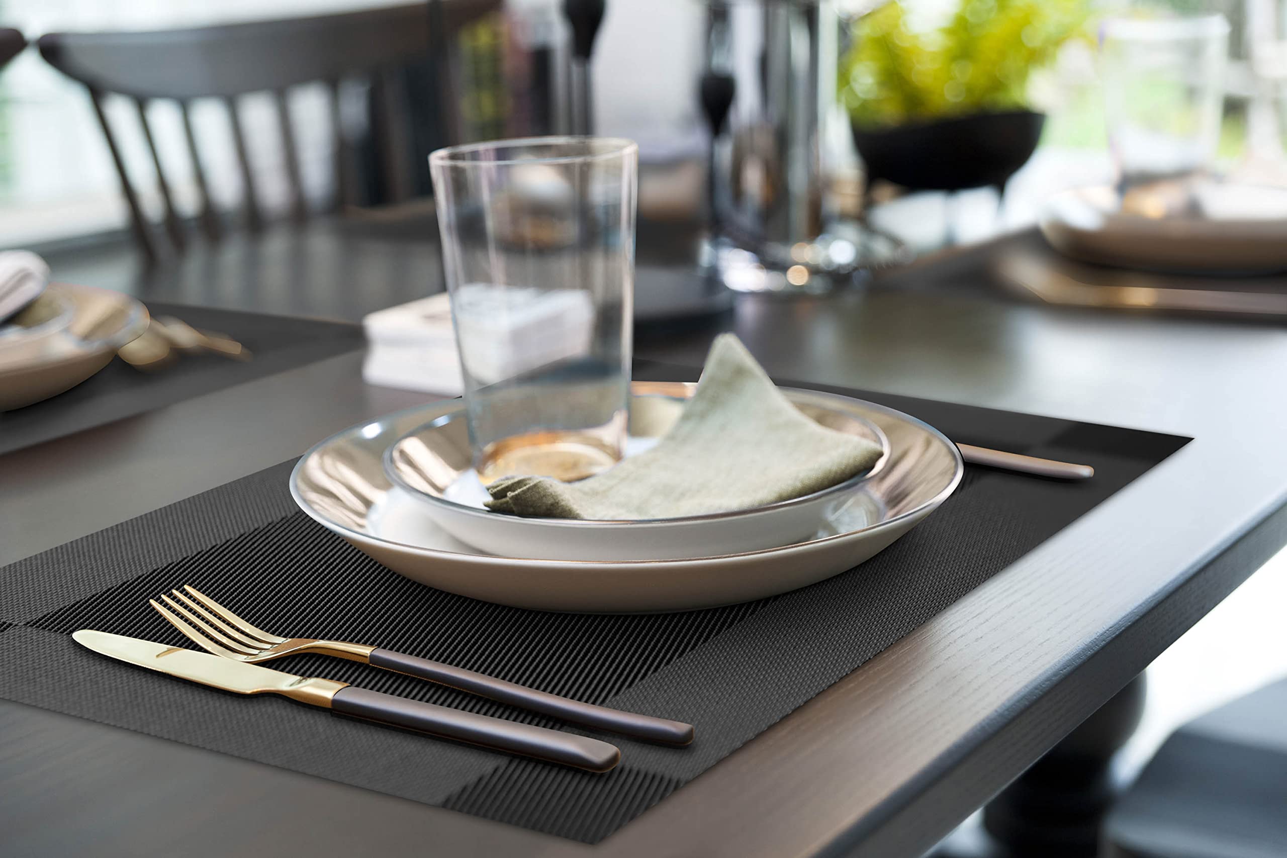 More Décor Dining Table Placemats, Washable Heat-Resistant PVC Vinyl Table Mats for Dining Room and Kitchen, Anti-Slip - Set of 6 -Black