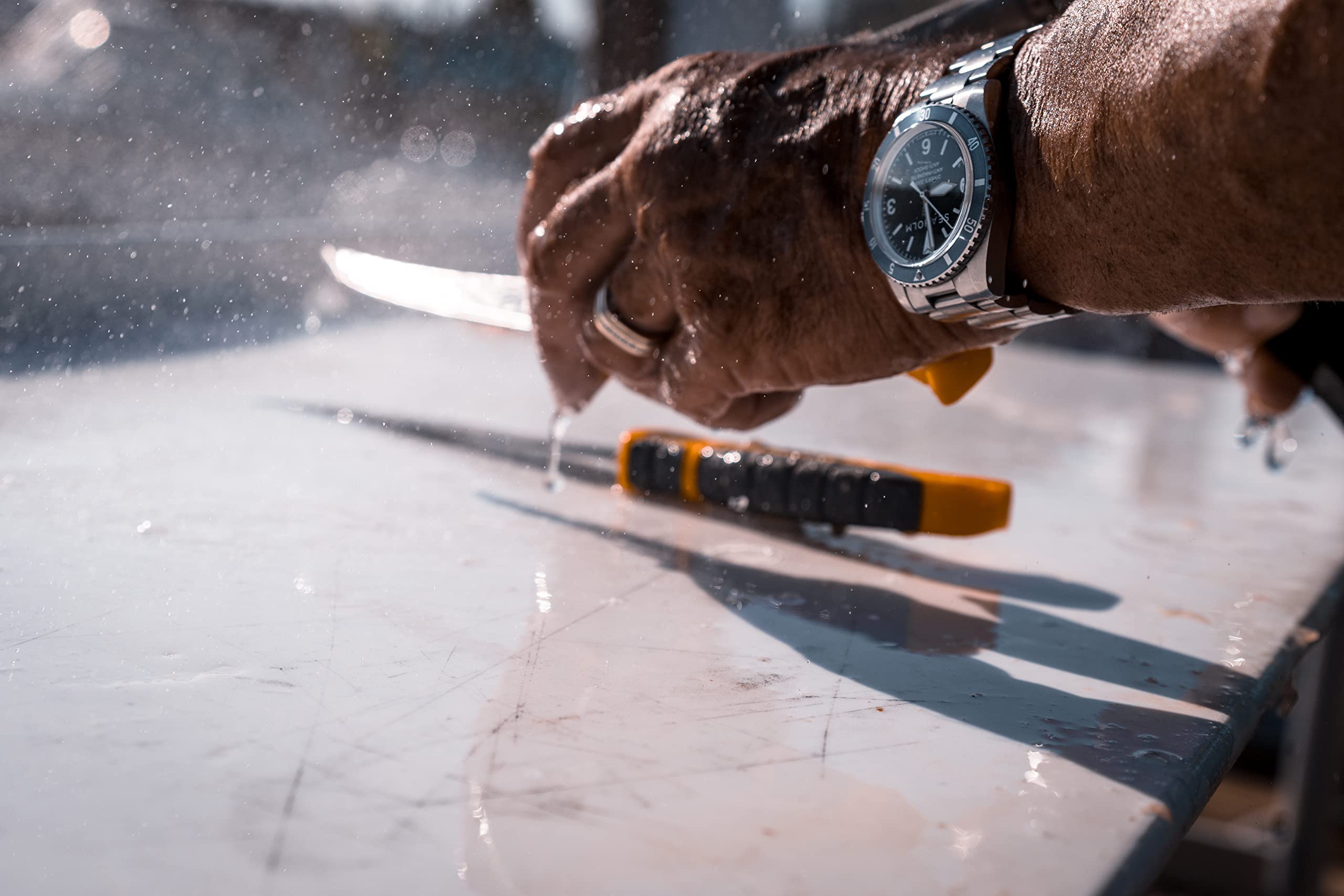 Smith’s 51061 6” Boning Fillet Knife - 400 Series Stainless Steel Blade - Non-Slip Soft Grip Handle - Protective Sheath - Curved Fillet Knife - Deboning & Game Processing - Fishing & Hunting Knife
